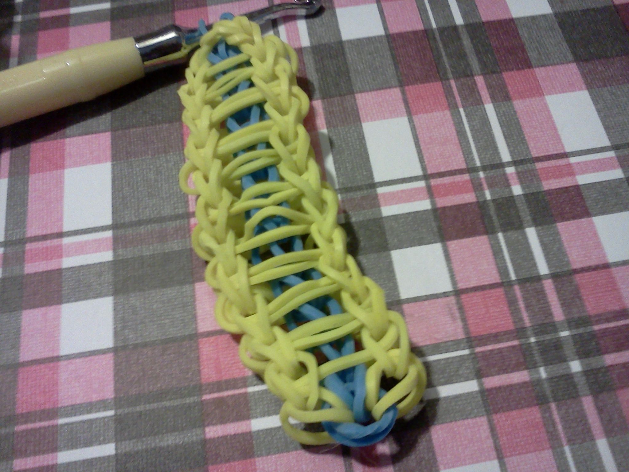 Rainbow Loom Ladder Bracelet : 11 Steps - Instructables