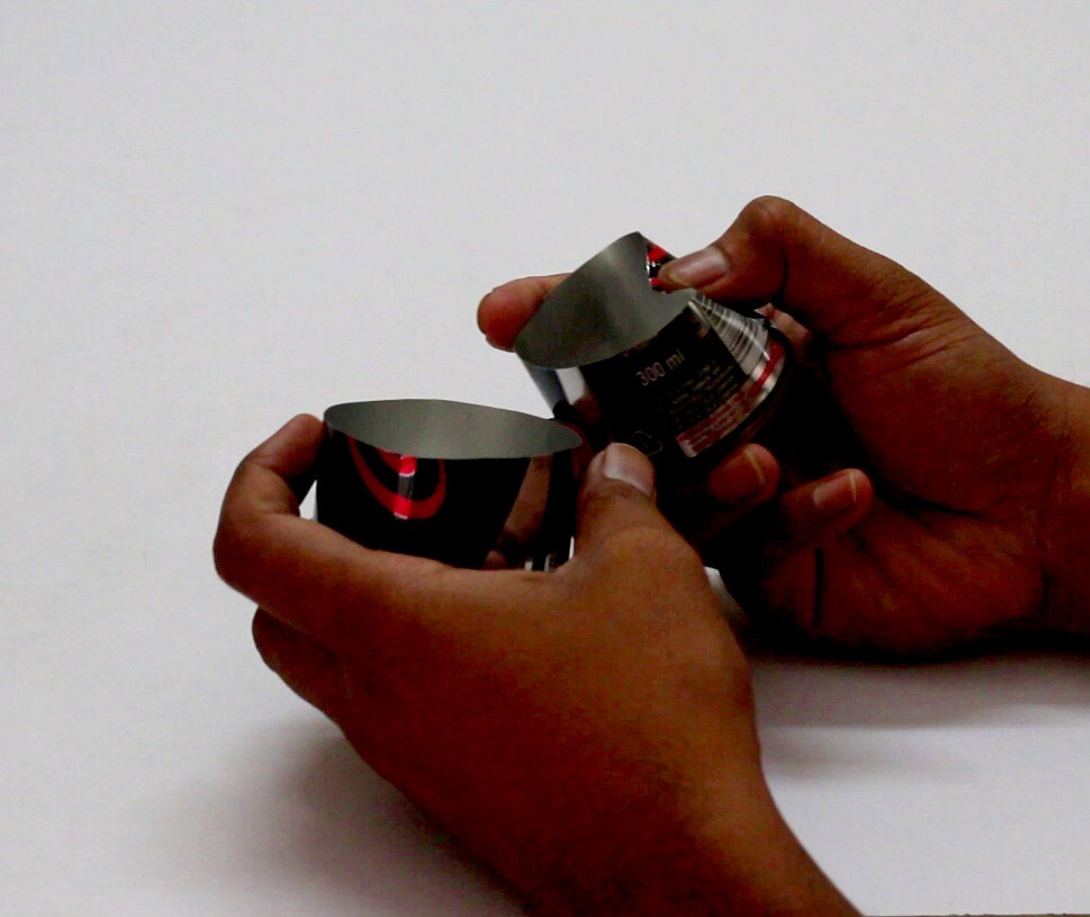 5 Unusual Uses for a Coke Can : 9 Steps (with Pictures) - Instructables
