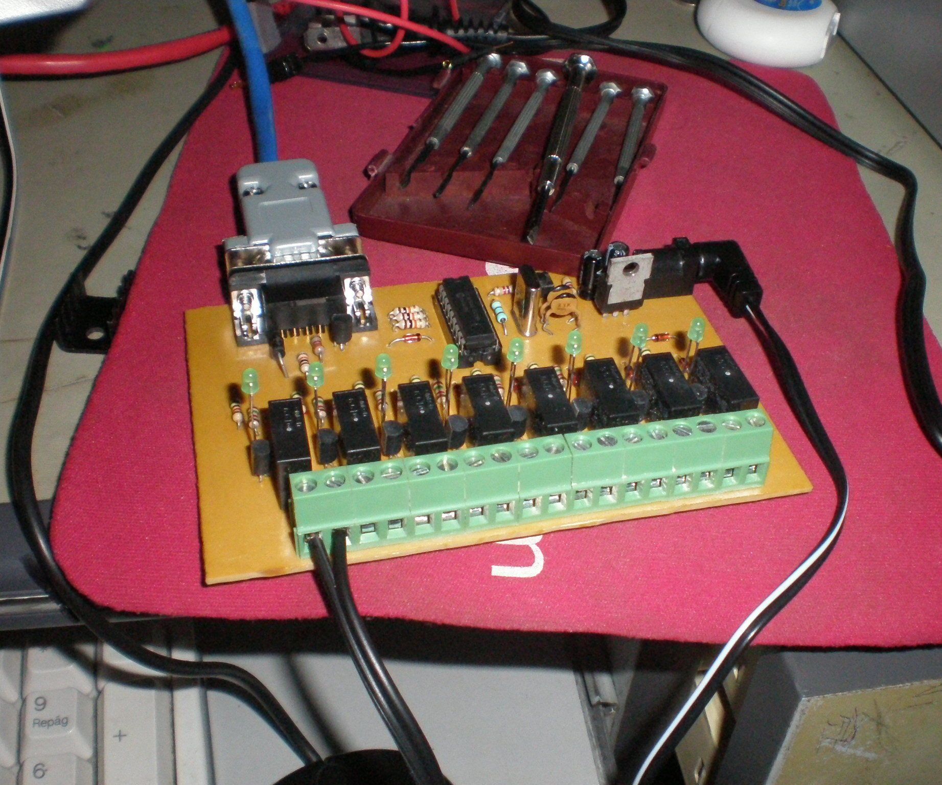 8 Channel Relay Control Board With Serial Communication : 7 Steps ...