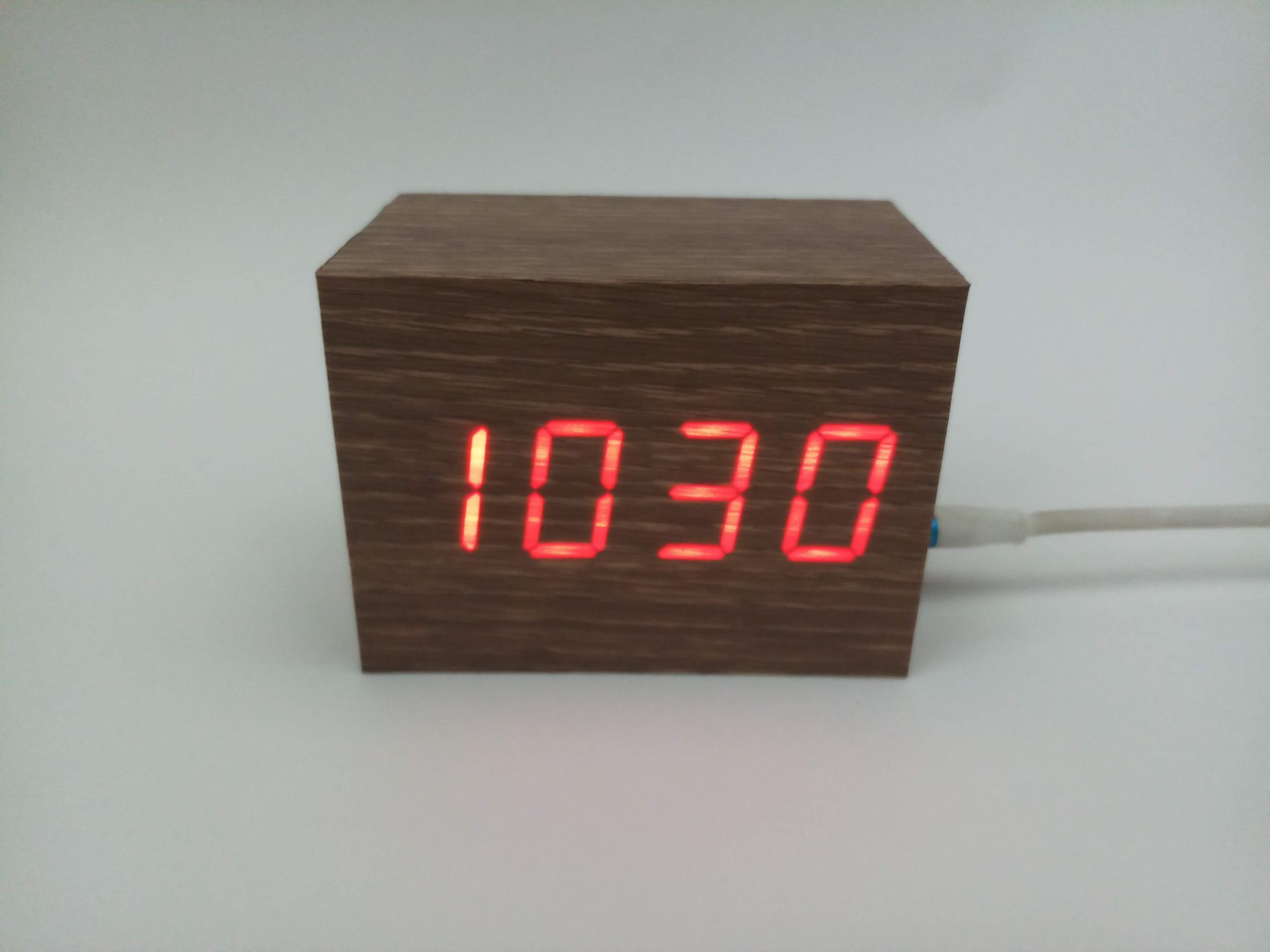 "Wooden" Desktop Clock *Modern Looking* : 9 Steps (with Pictures ...