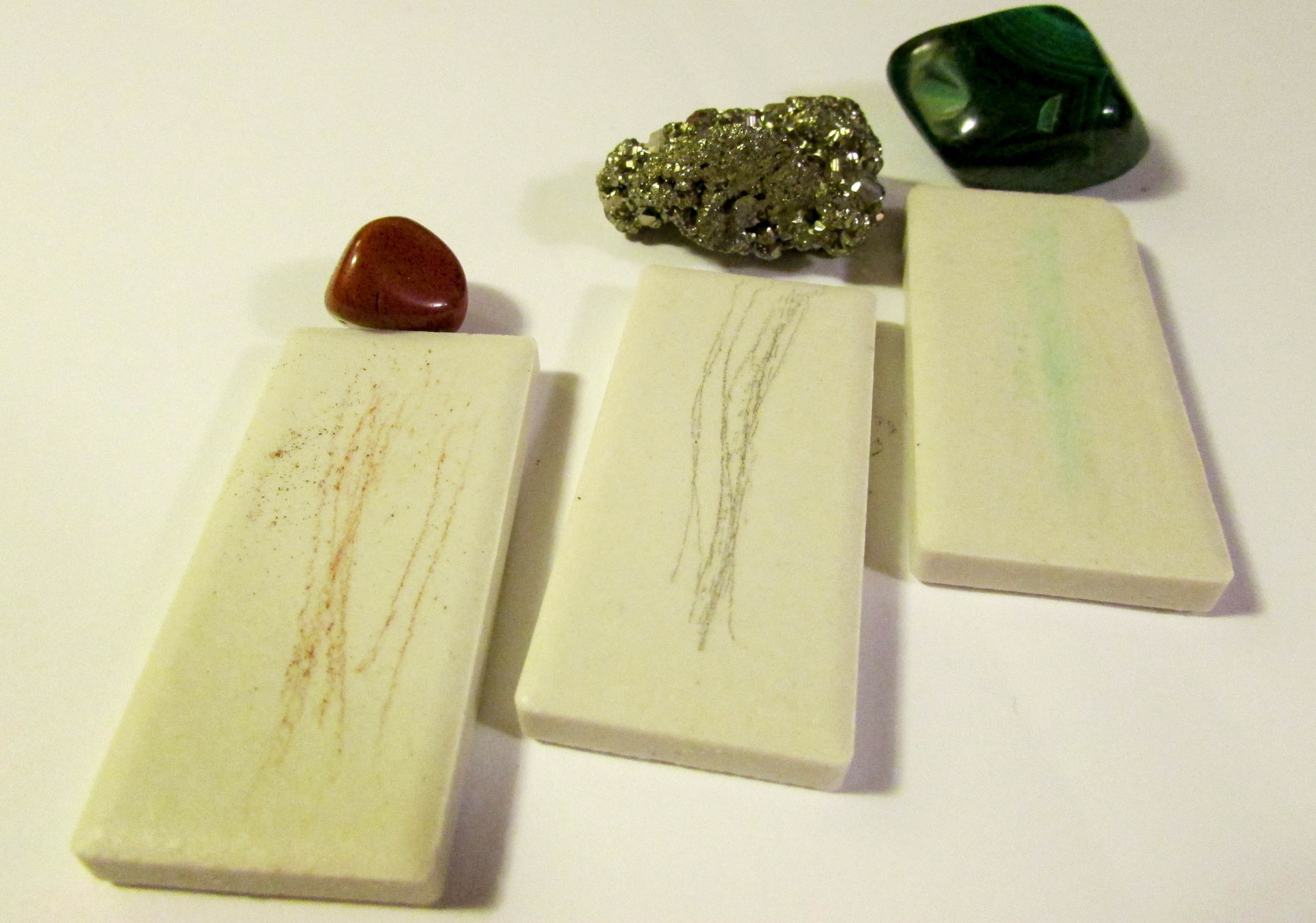 How to EASILY Identify Rocks and Minerals : 10 Steps (with Pictures ...