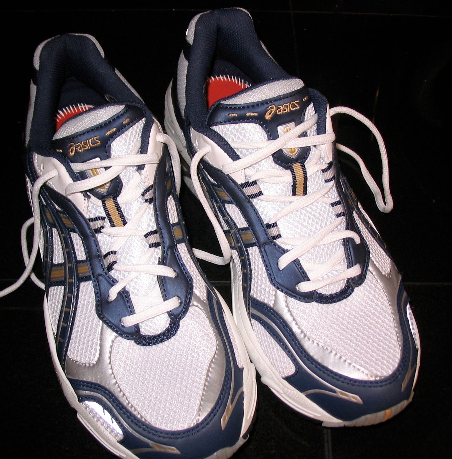 How to Dye Your Shoes a Cool Color Like Purple : 7 Steps (with Pictures ...