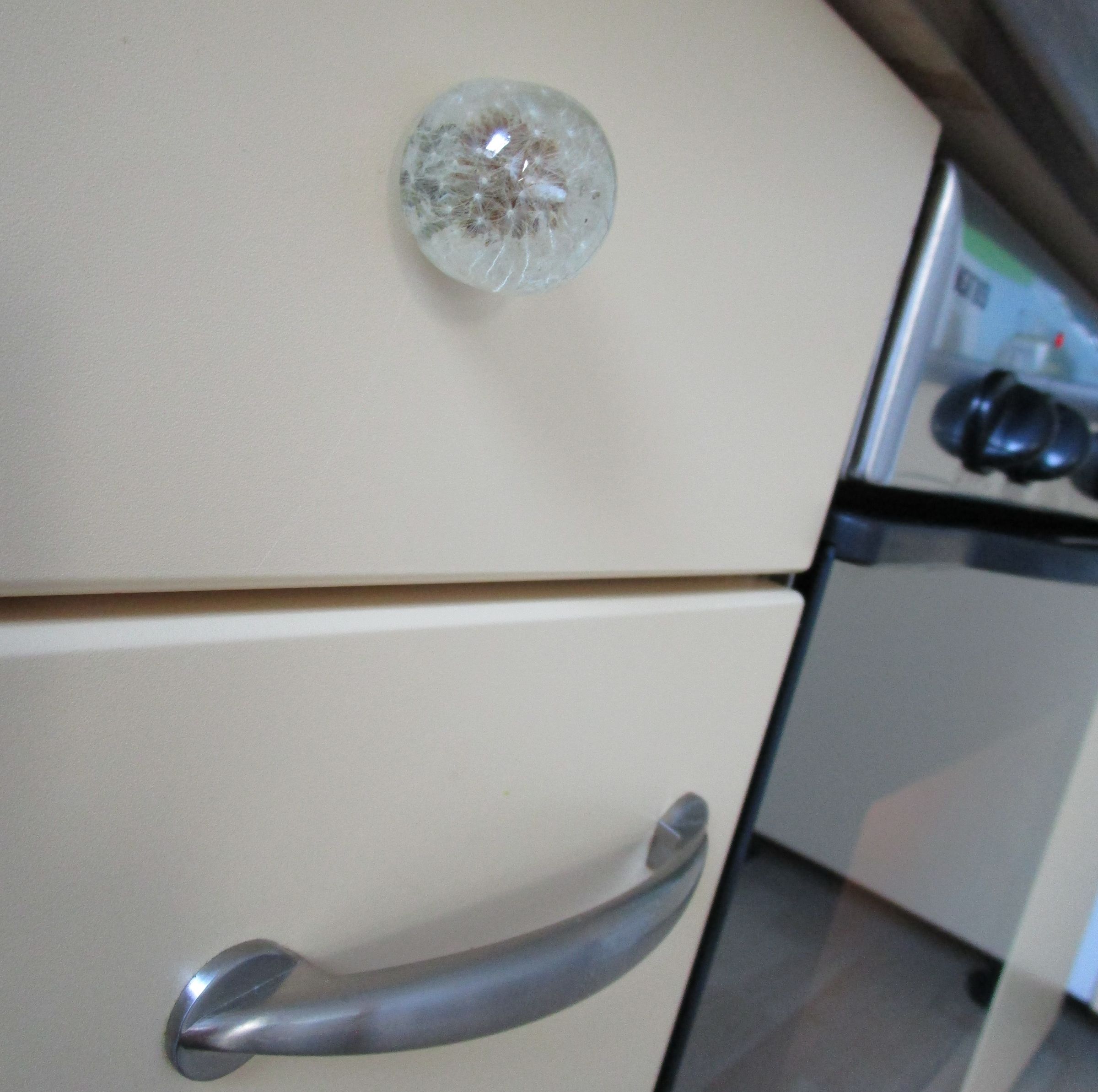 Epoxy Flower Drawer Knob : 5 Steps (with Pictures) - Instructables