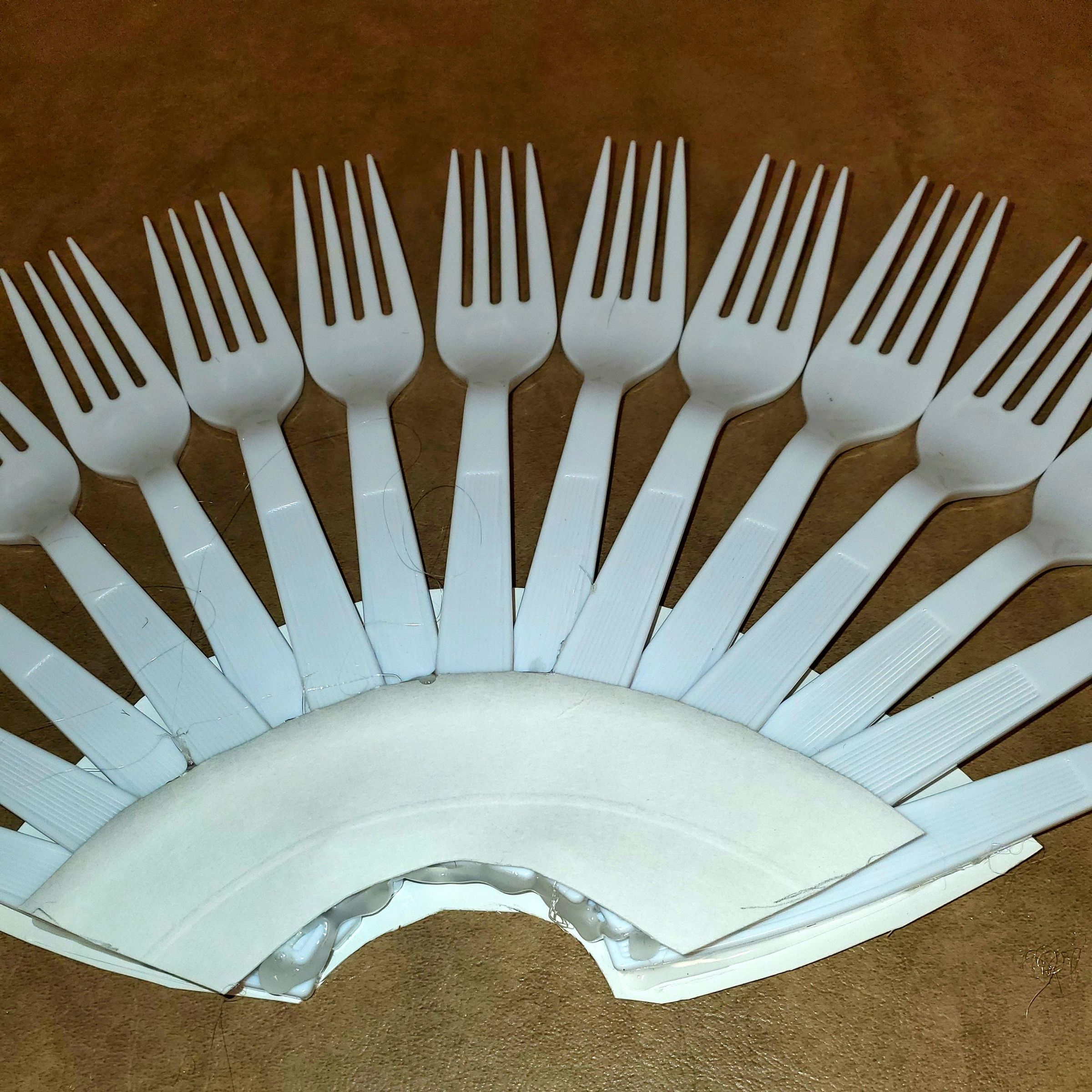 'ForkTastic Fan' Wall Hanging : 7 Steps (with Pictures) - Instructables
