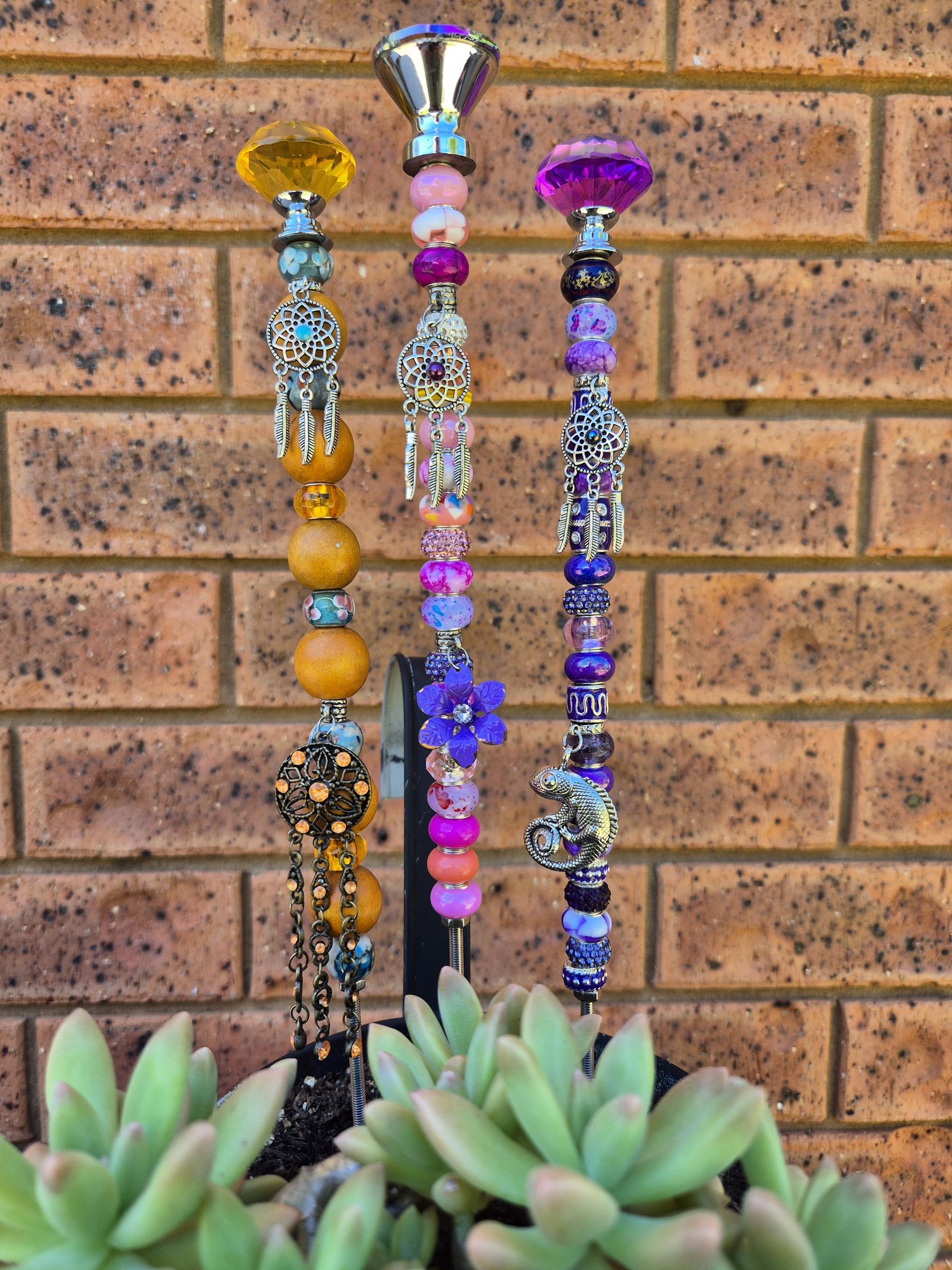 How to Make Beaded Garden Stakes Using Recycled Jewellery : 6 Steps ...