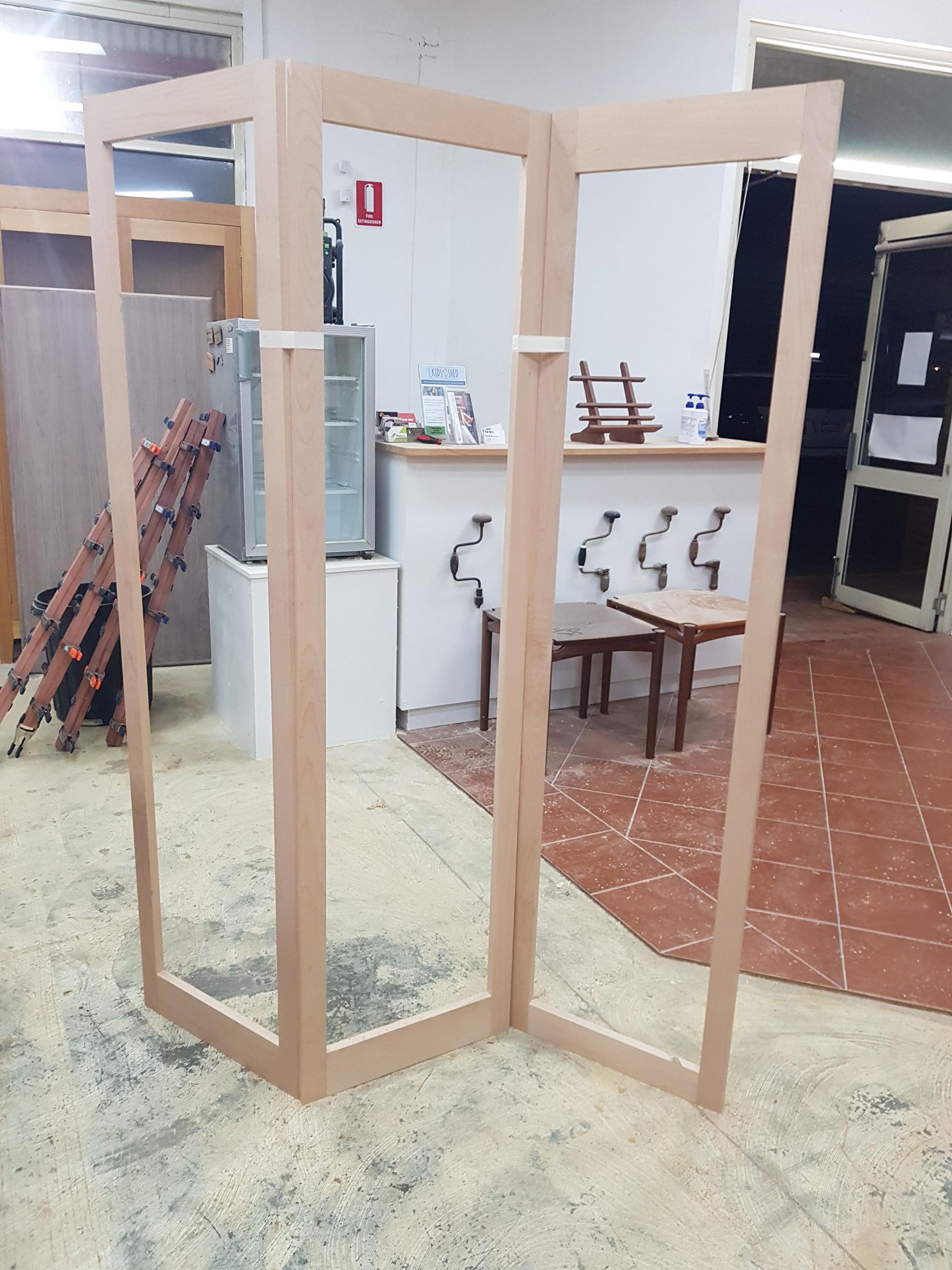 Build a Folding Shoji Screen / Room Divider : 17 Steps (with Pictures ...