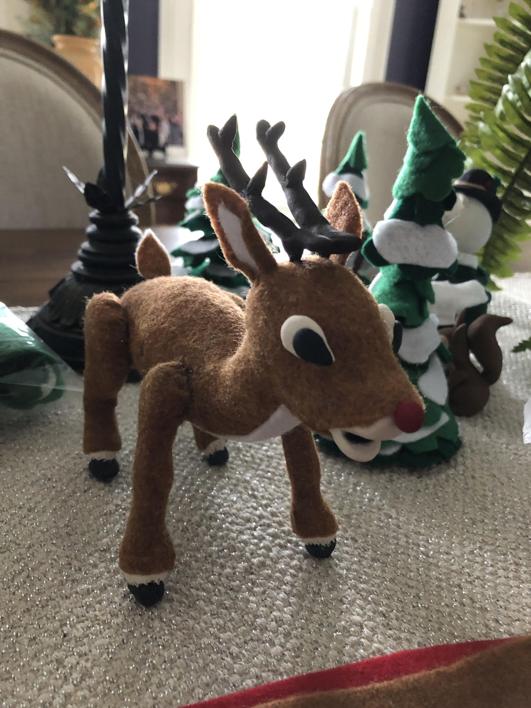 Creating Rudolph the Red Nosed Reindeer Figures for Christmas Card : 18 ...