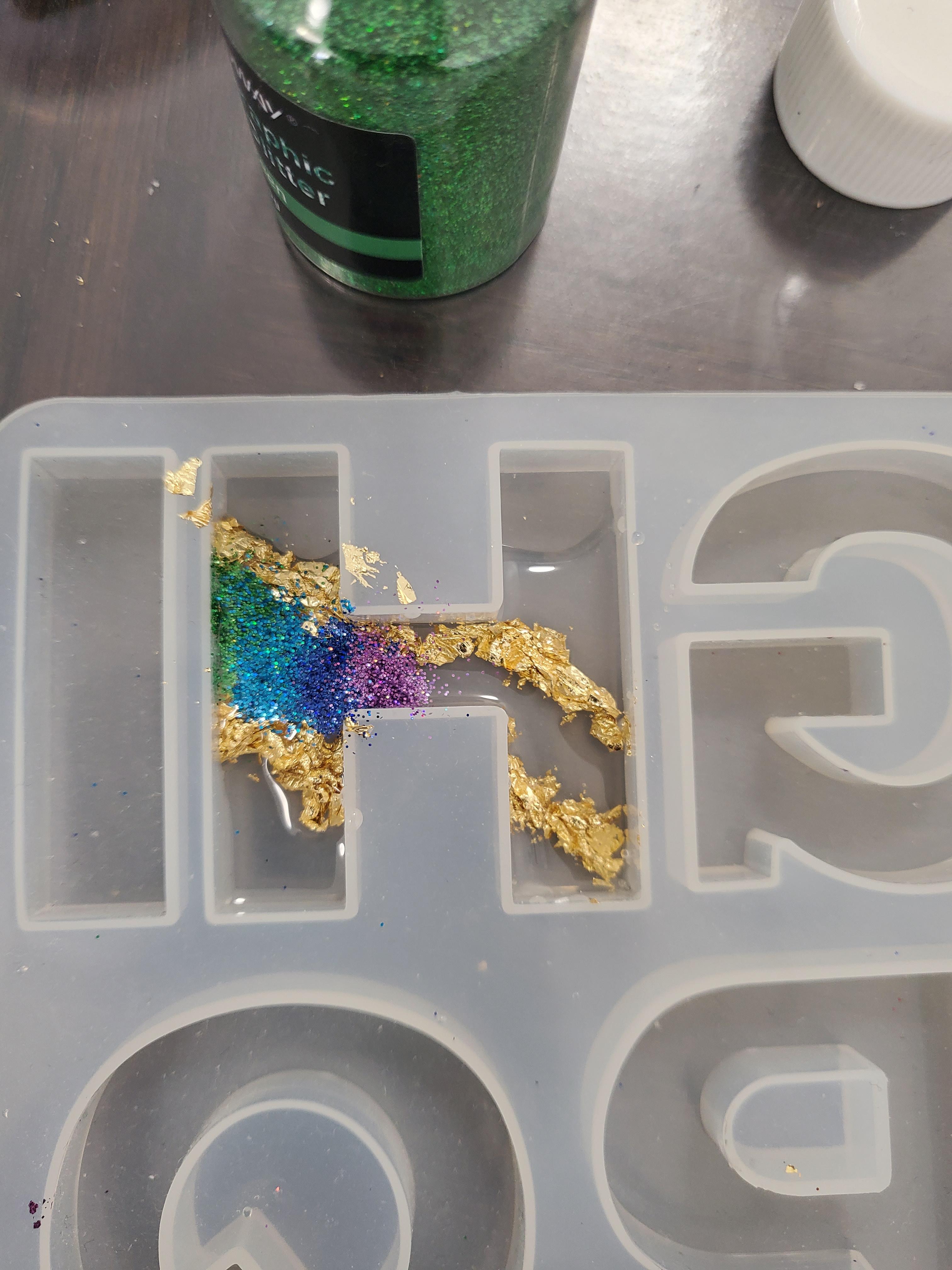 UV Resin Rainbow Keychain : 5 Steps (with Pictures) - Instructables