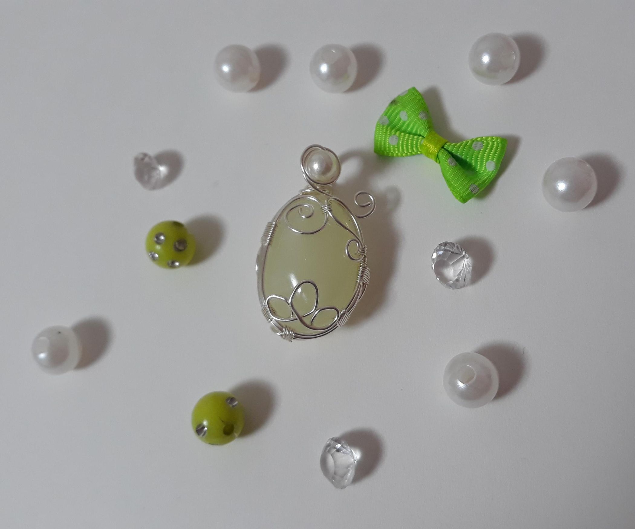 Glow in the Dark Wire Pendant : 6 Steps - Instructables