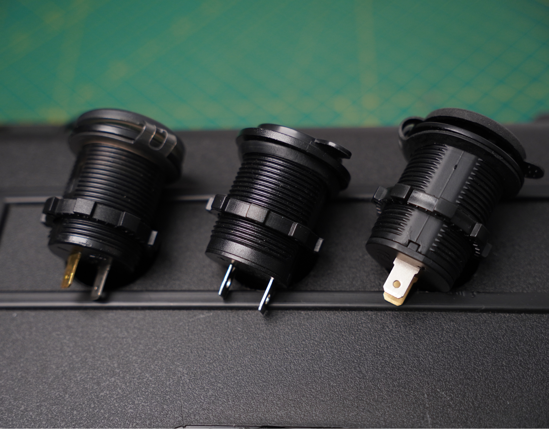 DIY Portable Solar Generator V2 : 21 Steps (with Pictures) - Instructables