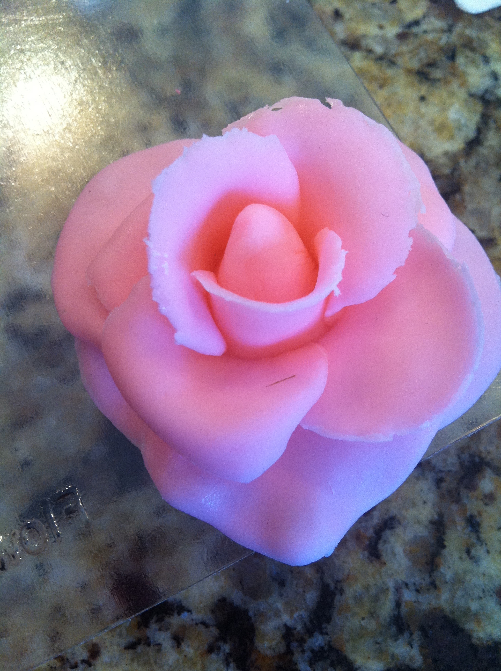 Fondant Roses : 5 Steps (with Pictures) - Instructables