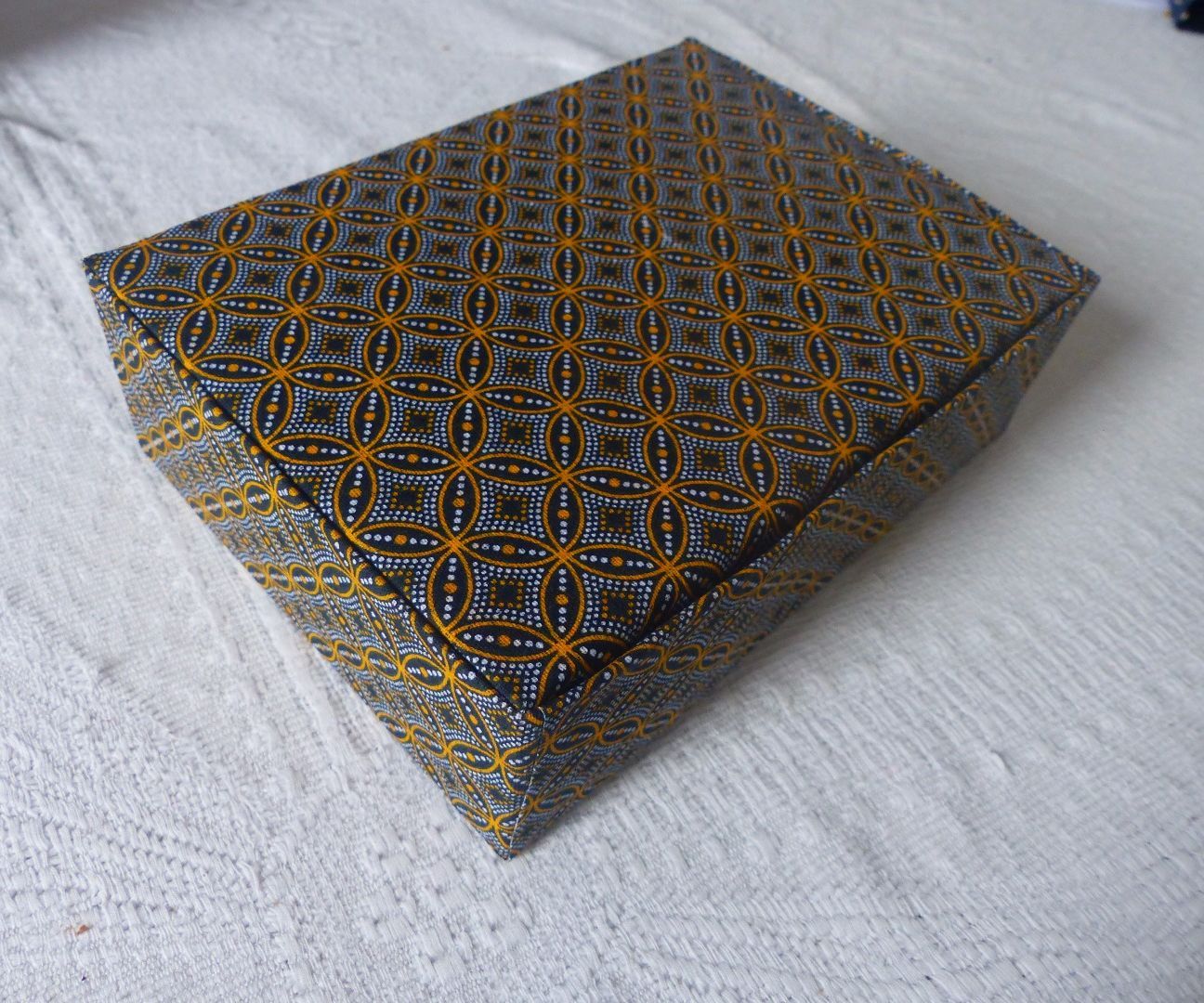 How to Make a Tidy-Up Box : 6 Steps (with Pictures) - Instructables