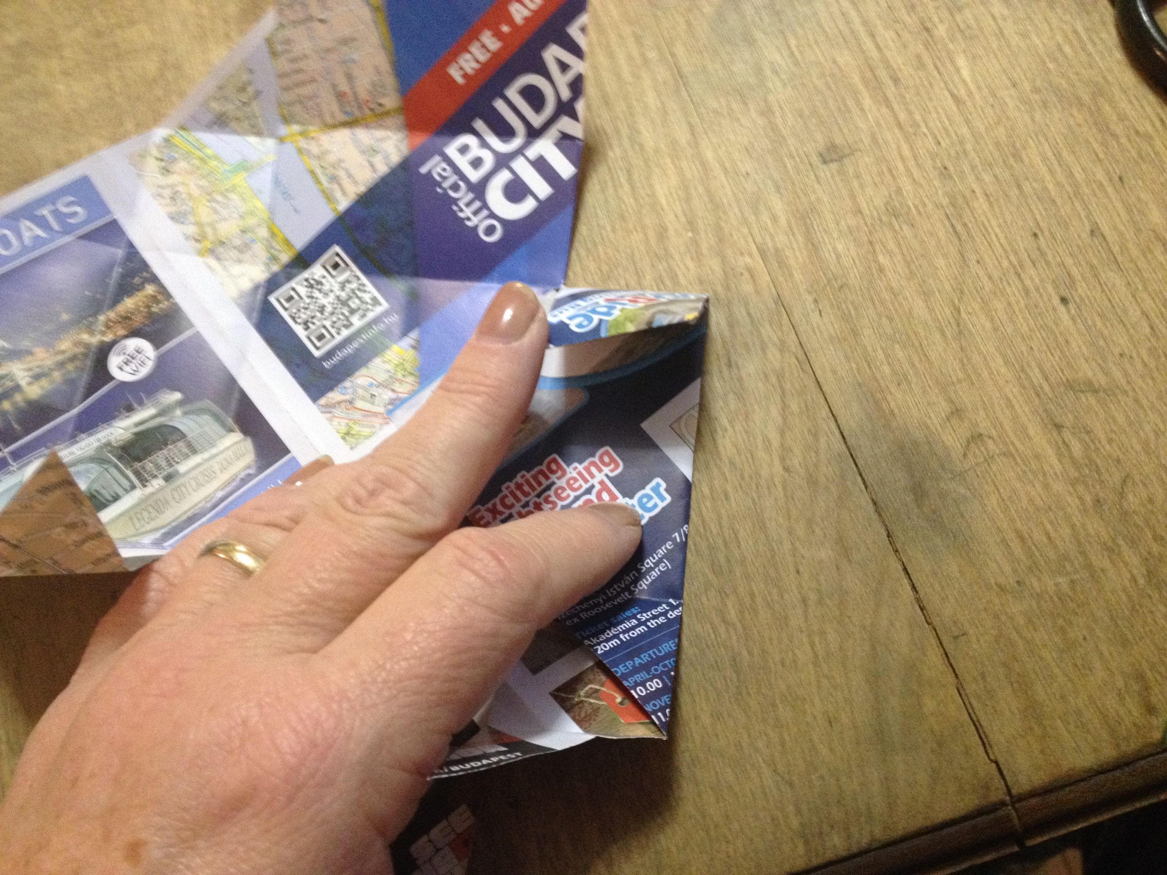 Candy Box Made of Souvenir Maps : 6 Steps (with Pictures) - Instructables