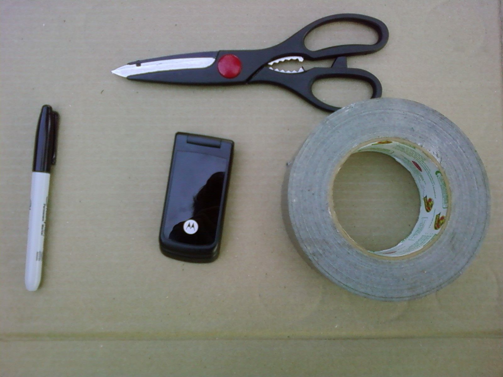 Cardboard Cell Phone Case. : 9 Steps - Instructables