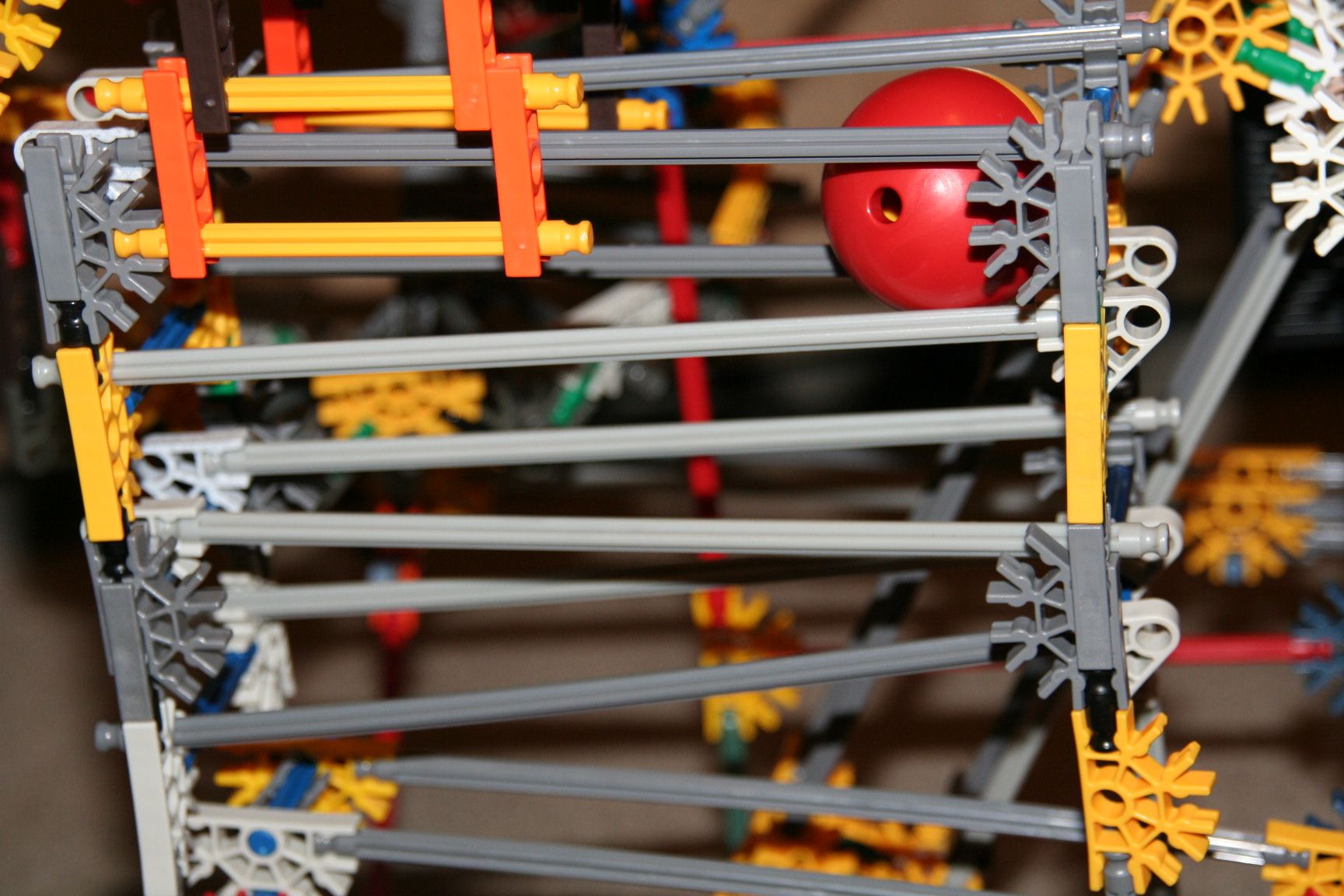 My First Working Ball Machine. - Instructables