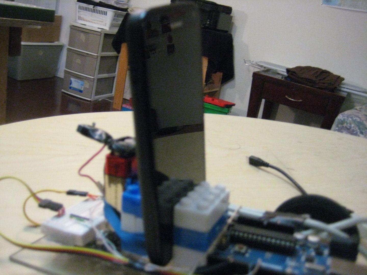 Make a Wireless Robot With an Android Phone : 14 Steps - Instructables