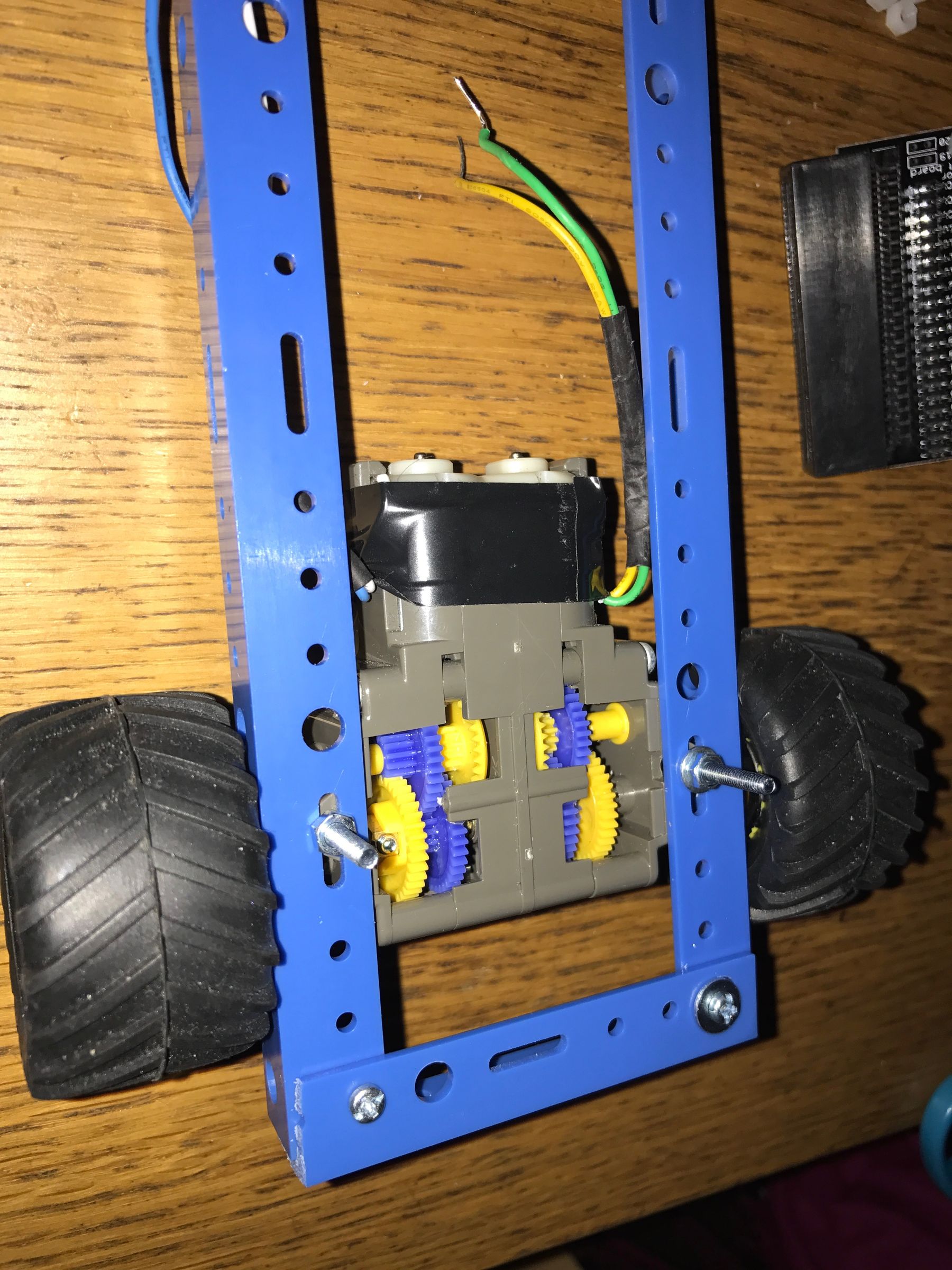 BBC MIcrobit Bot Using the L9110 Motor Controller : 4 Steps - Instructables