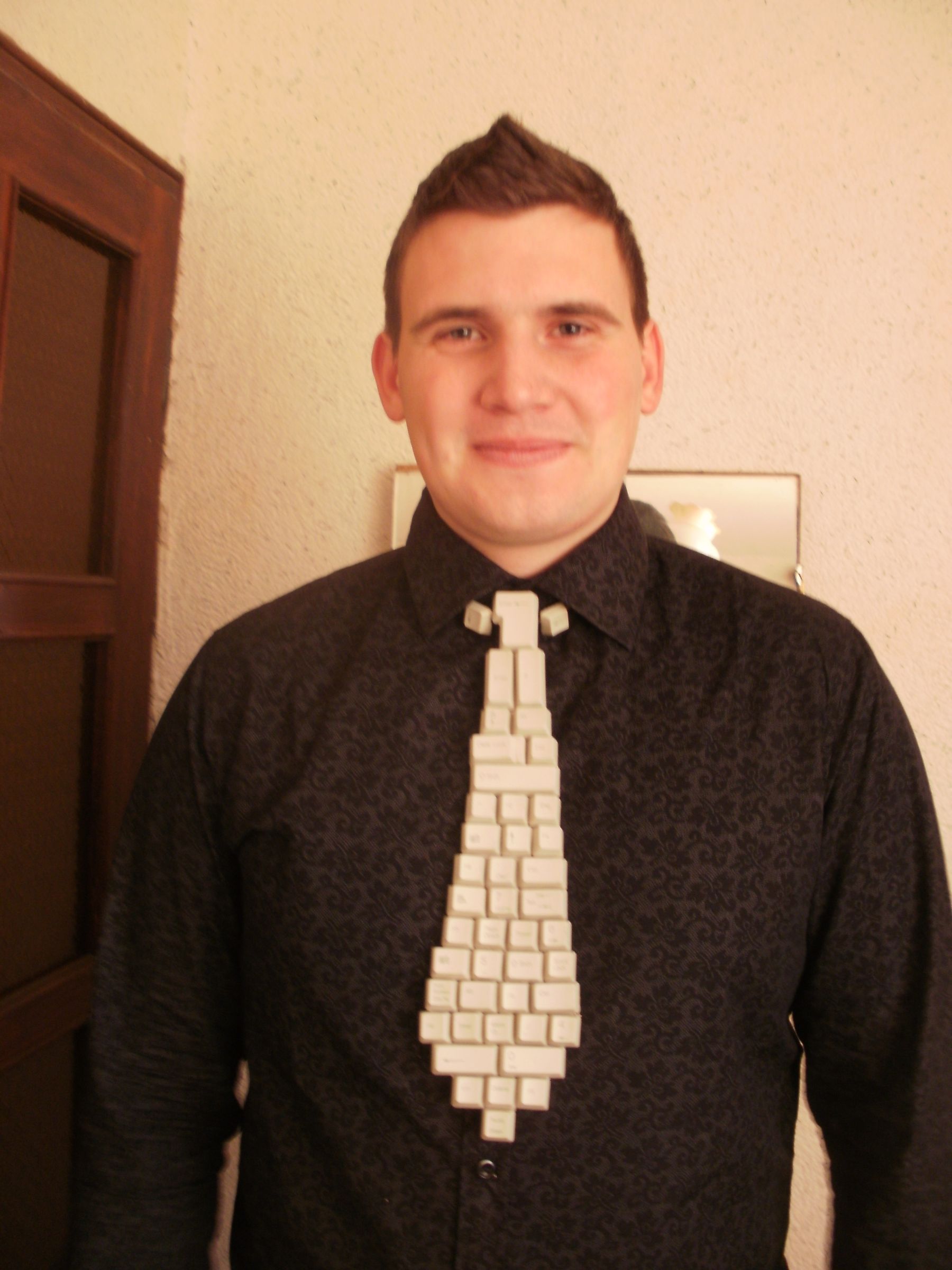 Keyboard Tie : 3 Steps - Instructables