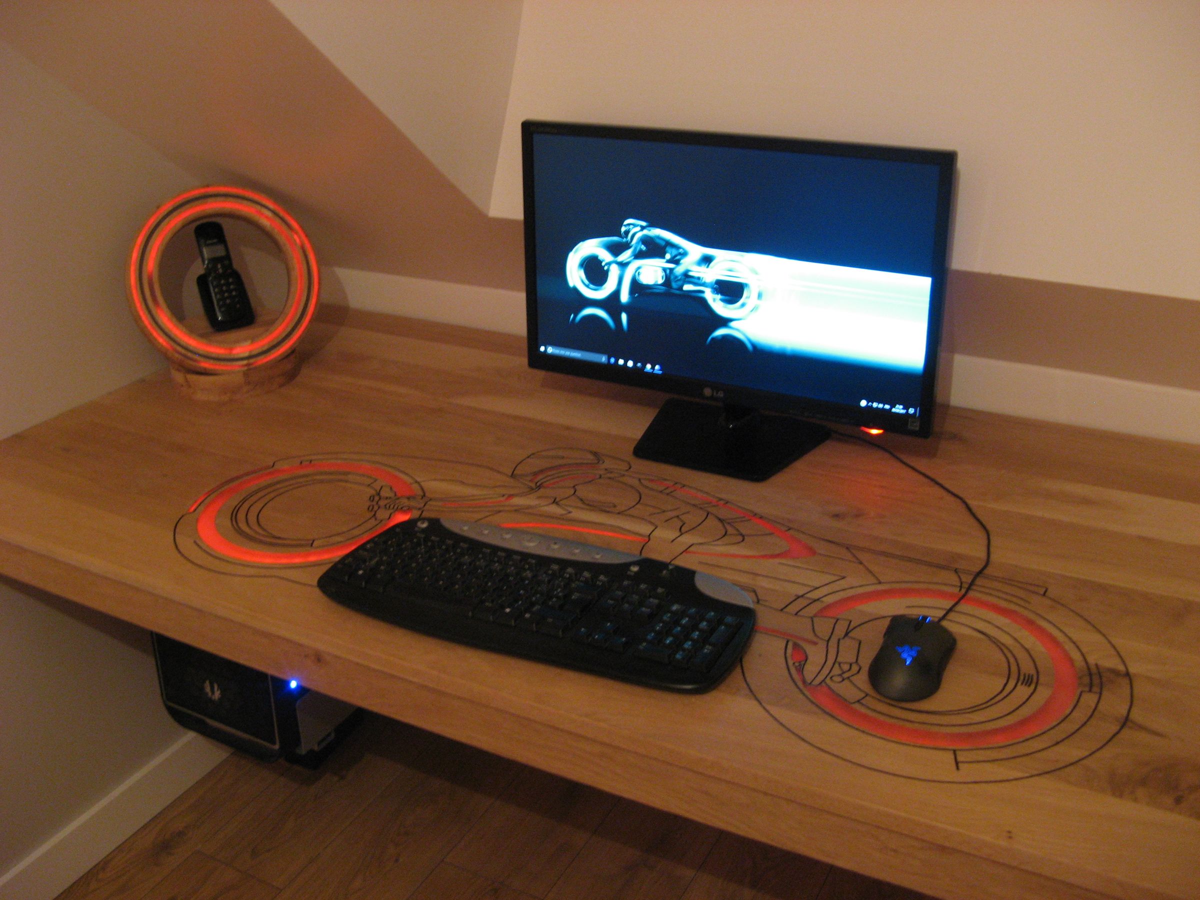Make a Led Tron Desk and Led Tron Clock : 15 Steps (with Pictures ...