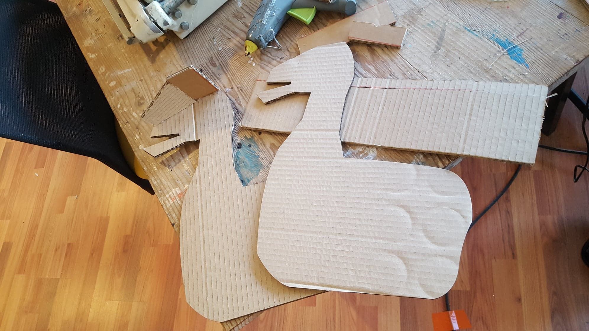 Cardboard Loot Llama Fortnite : 10 Steps (with Pictures) - Instructables