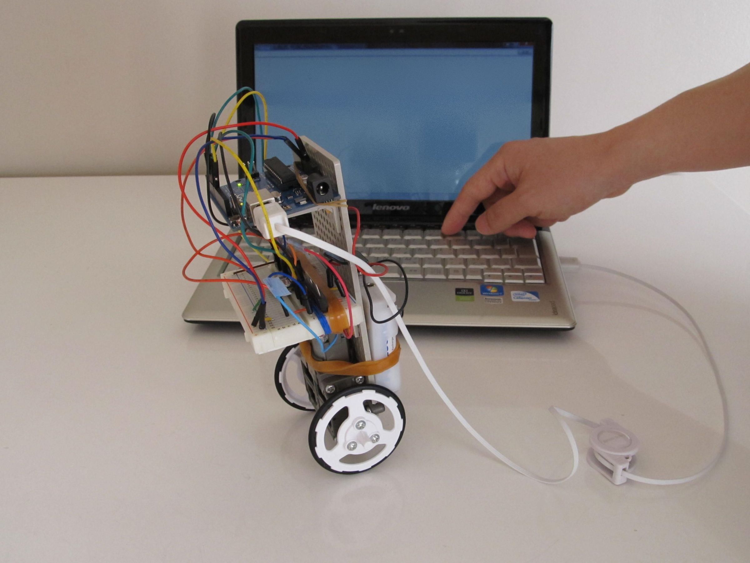 A Simple and Very Easy Inverted Pendulum Balancing Robot : 11 Steps ...