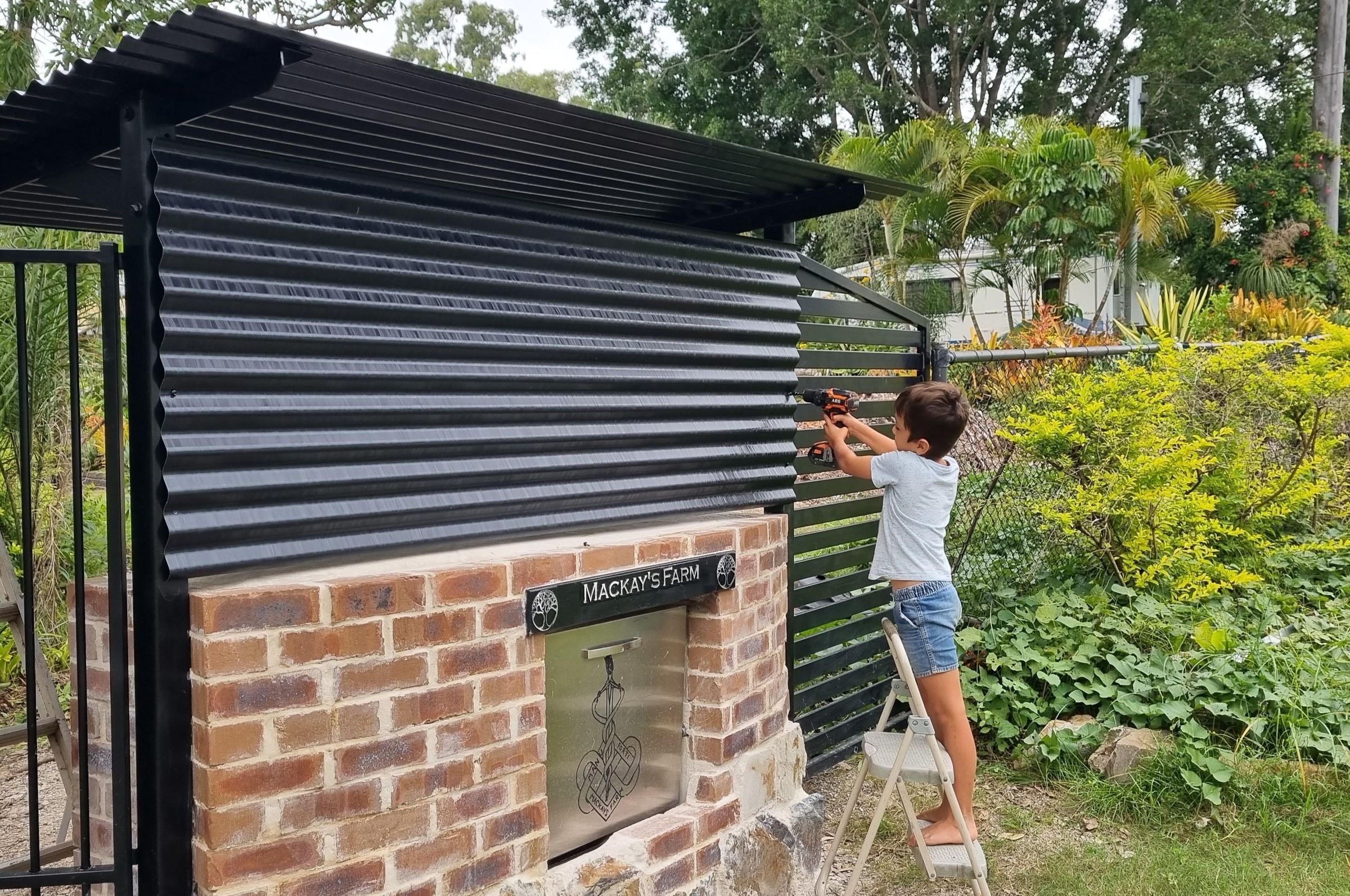 A Mackay's Mailbox : 10 Steps (with Pictures) - Instructables