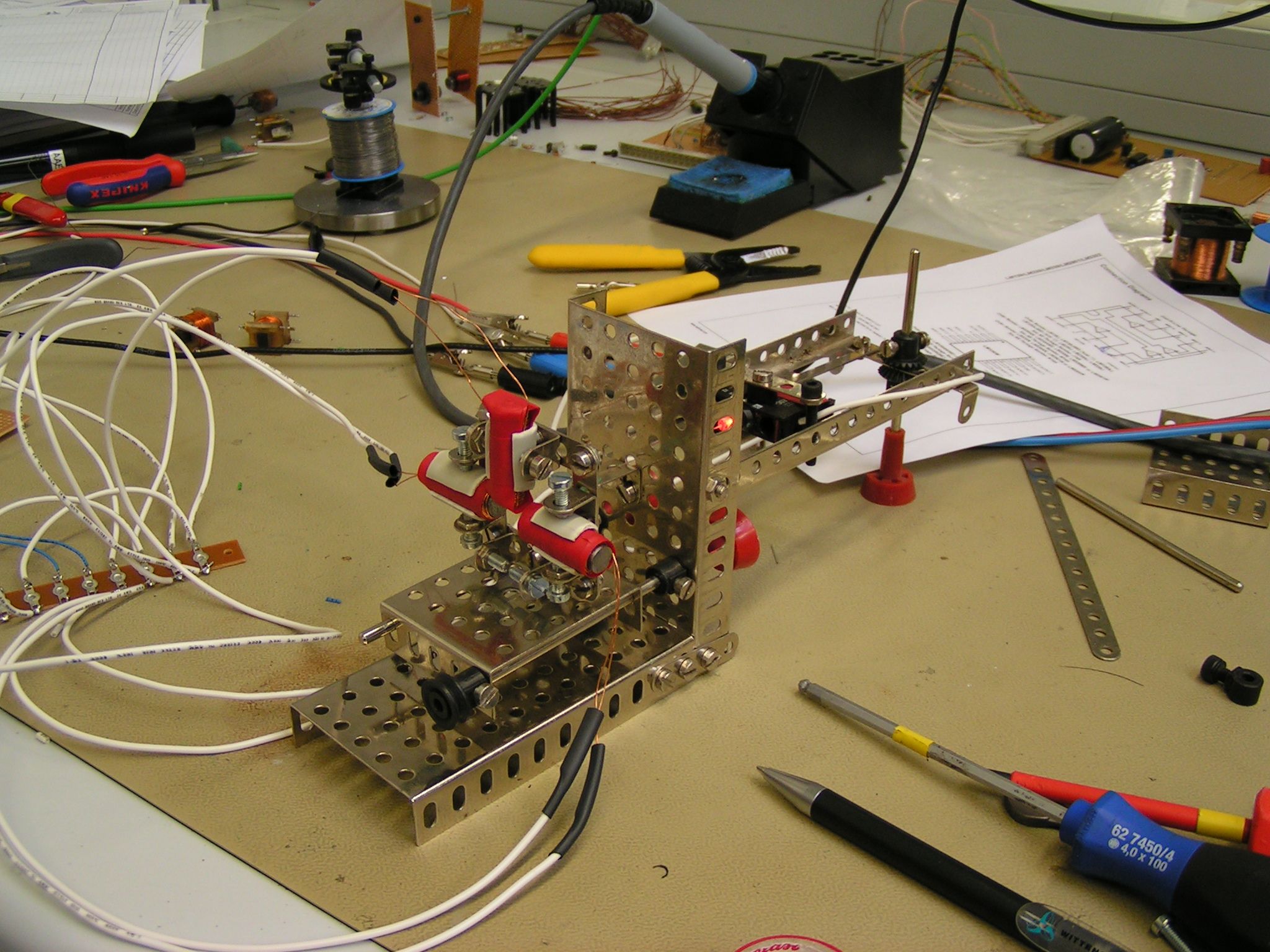 Moving Things (and Lasers!) Using Printed Circuit Boards : 12 Steps ...