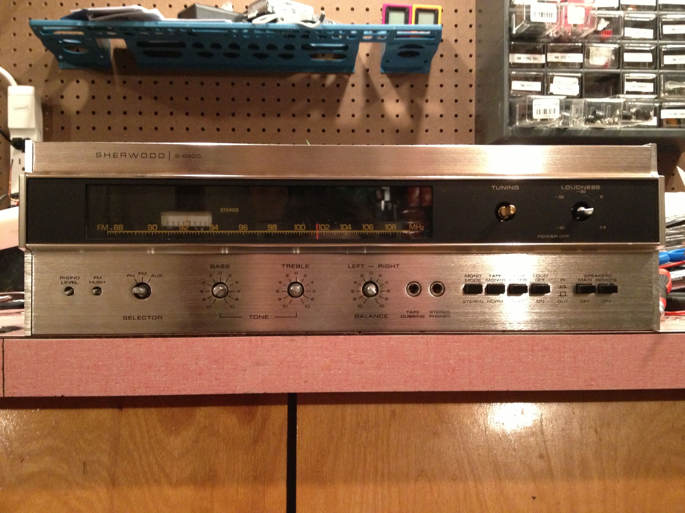 DIY Hi-Fi: Vintage Receiver Repair and Modification : 6 Steps ...