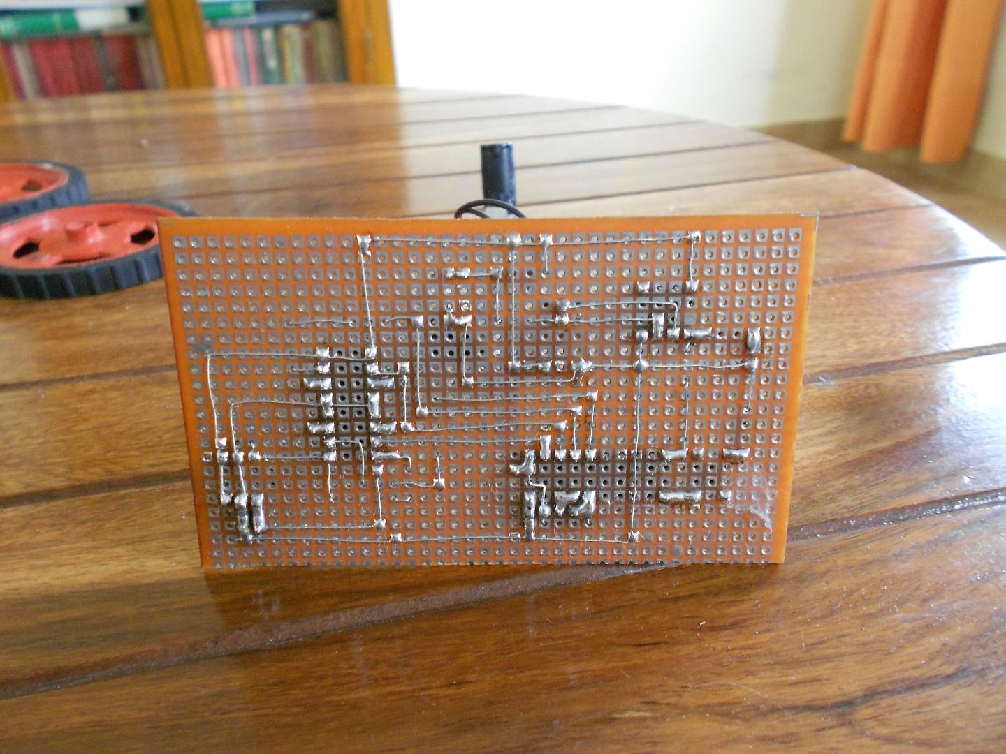 Simplest Light-Source Follower Robot : 7 Steps - Instructables
