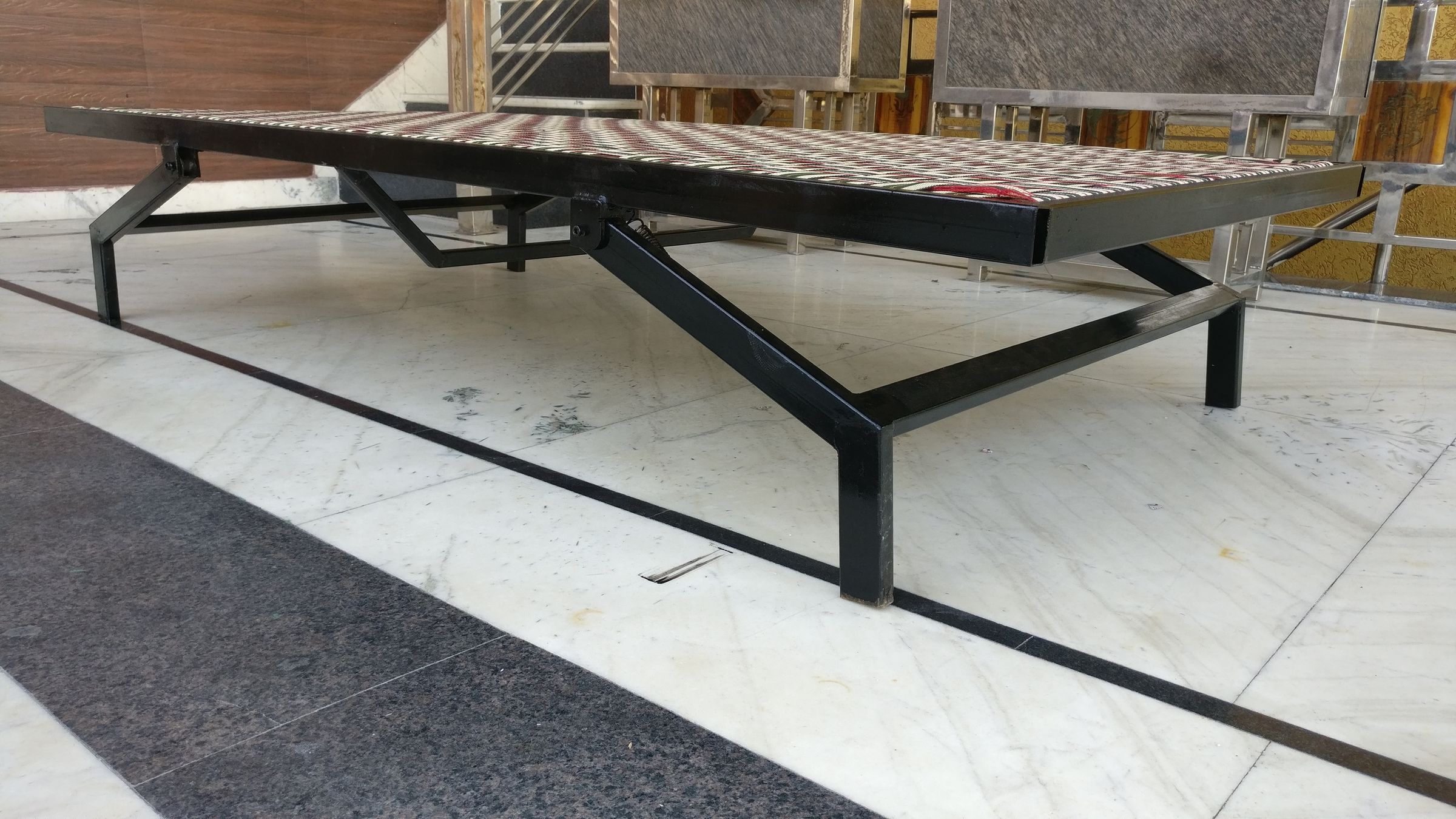 Space Saving Foldable Bed : 11 Steps (with Pictures) - Instructables