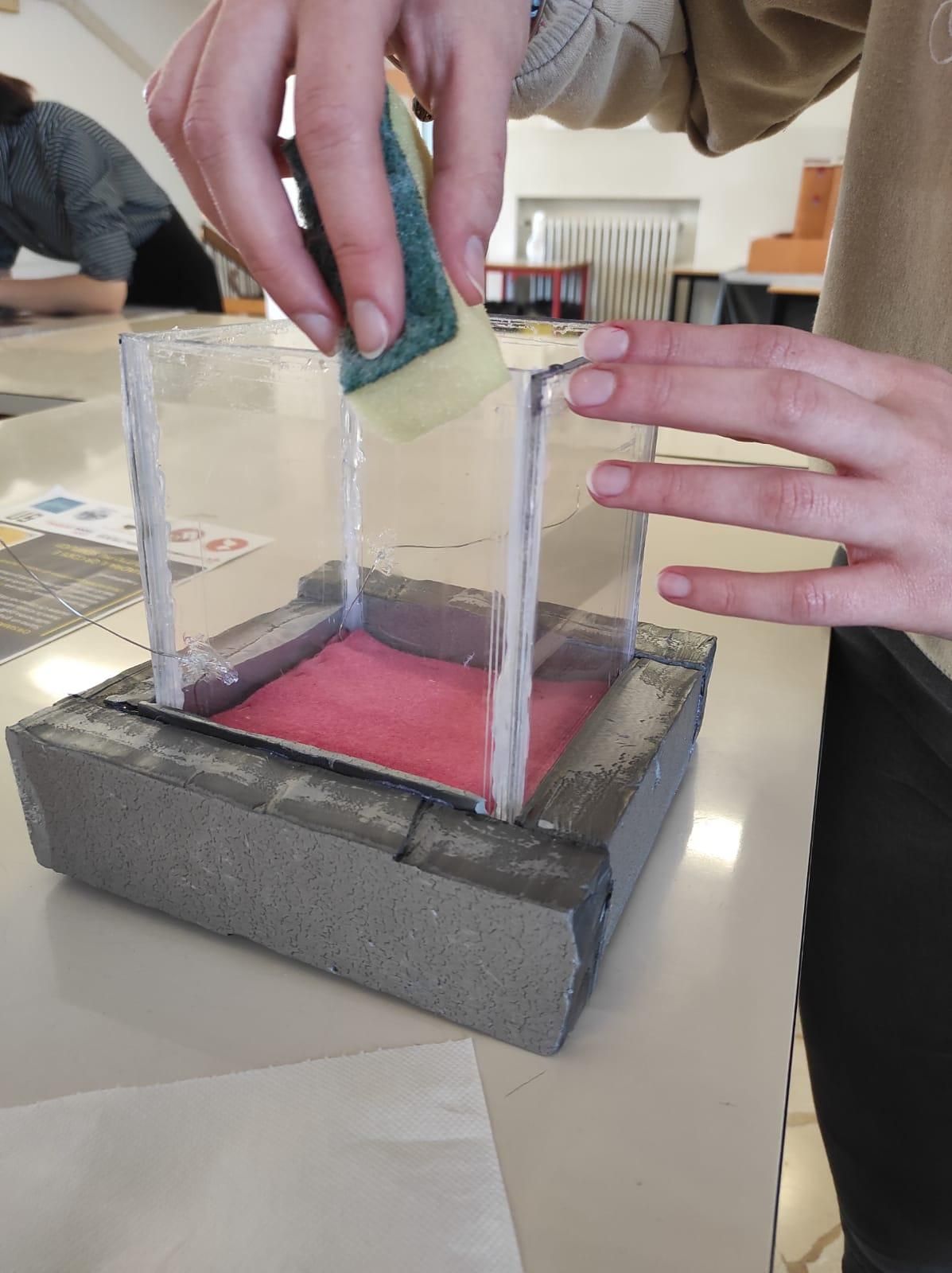 DIY Dry Ice Free Cloud Chamber : 4 Steps - Instructables