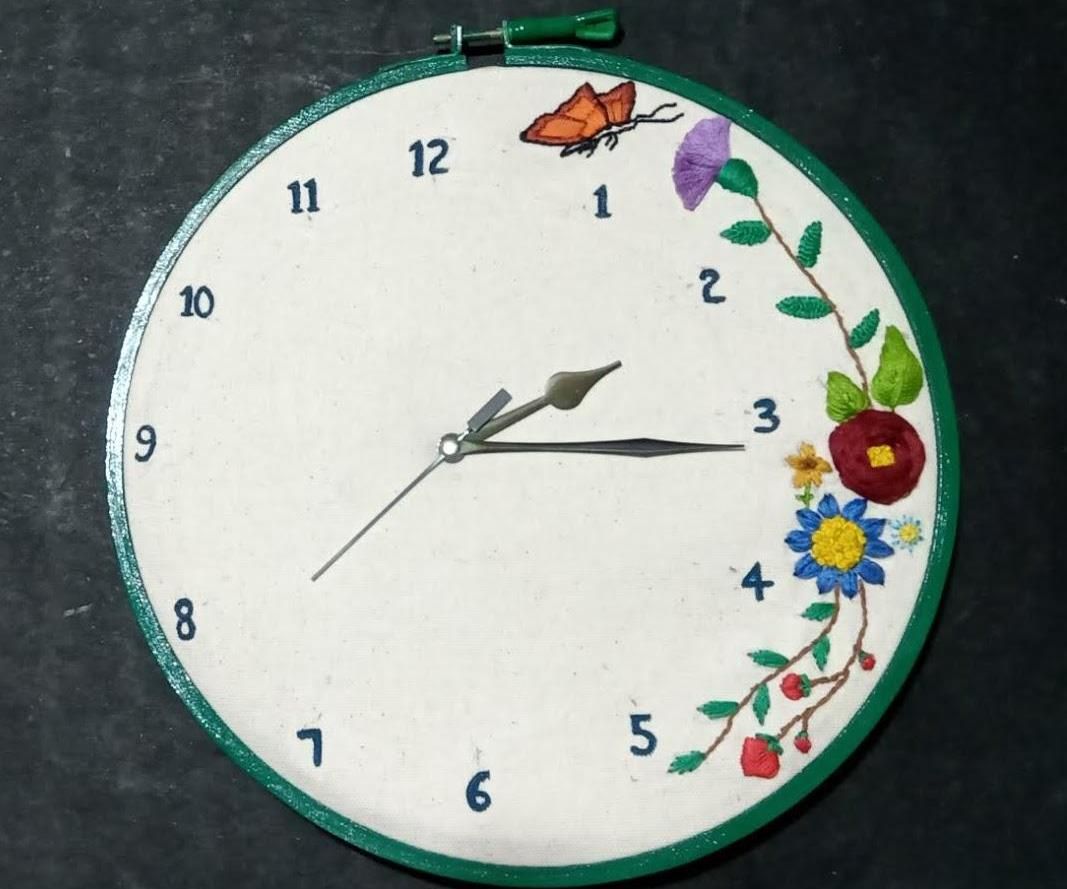 Hand Embroidered Wall Clock : 51 Steps - Instructables