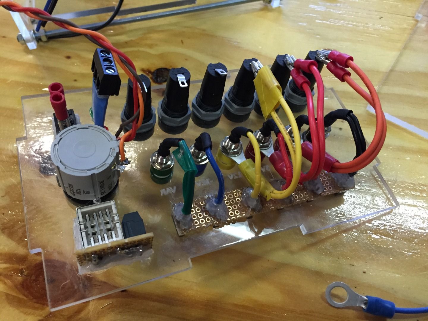Variable ATX Bench Powersupply - FabLab Edition : 5 Steps (with Pictures) - Instructables