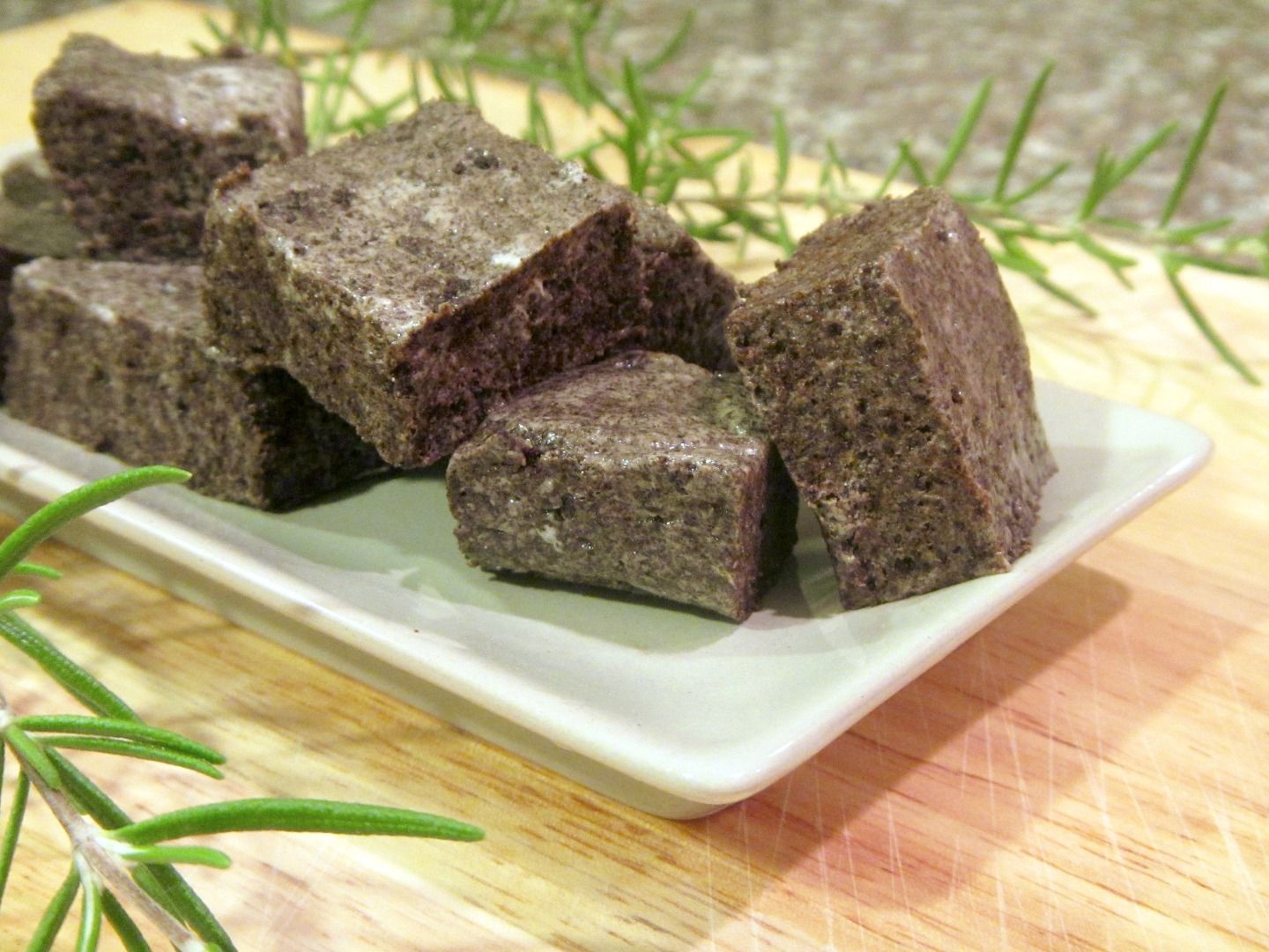 Edible Christmas Coal : 9 Steps (with Pictures) - Instructables