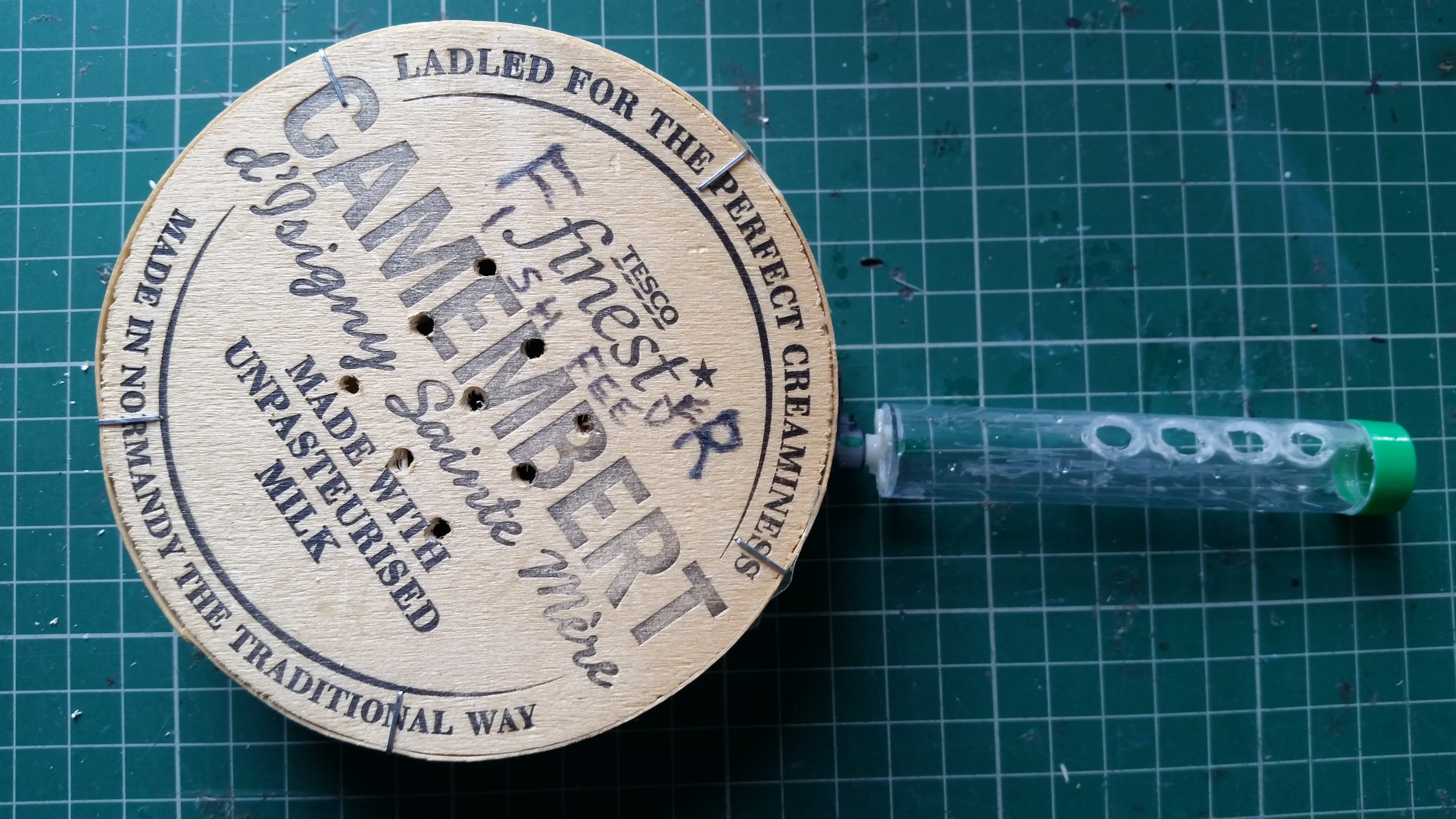 Automatic Fish Feeder Powered by Arduino Uno : 6 Steps - Instructables