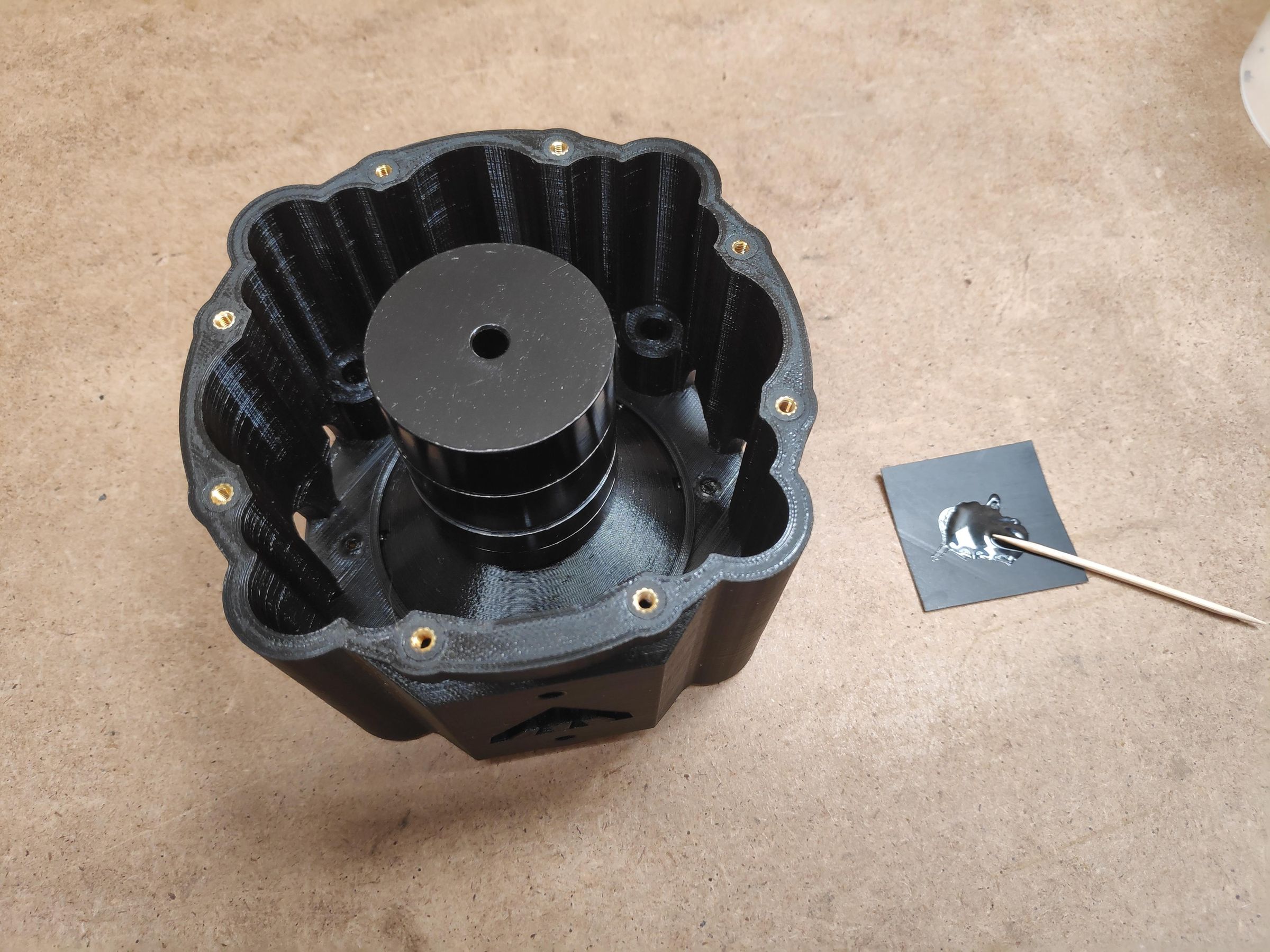 3D Printed Natural-Color Cost-Effective Worklight (Extreme Attention to ...