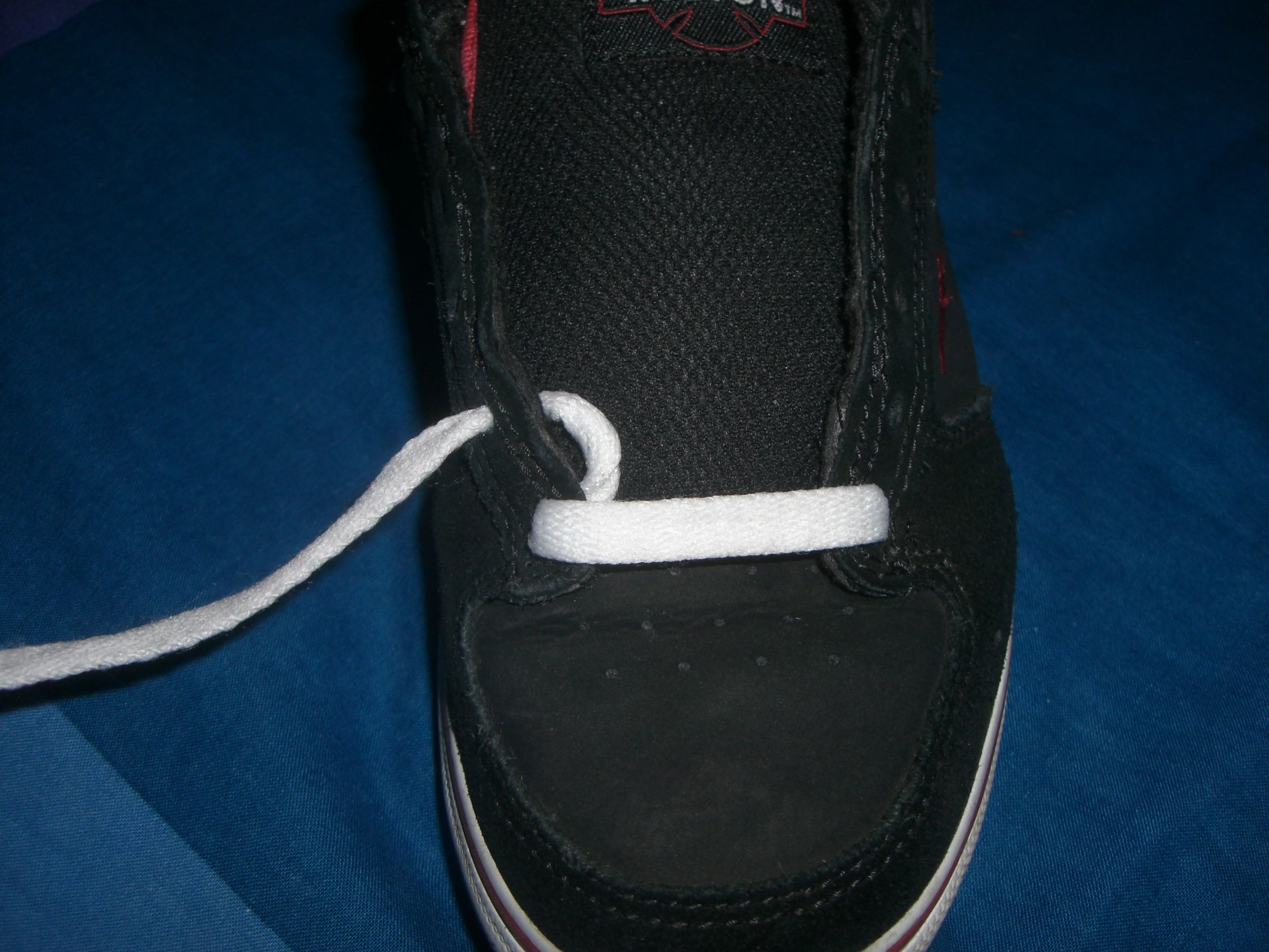 Checkerboard Your Shoelaces : 8 Steps - Instructables