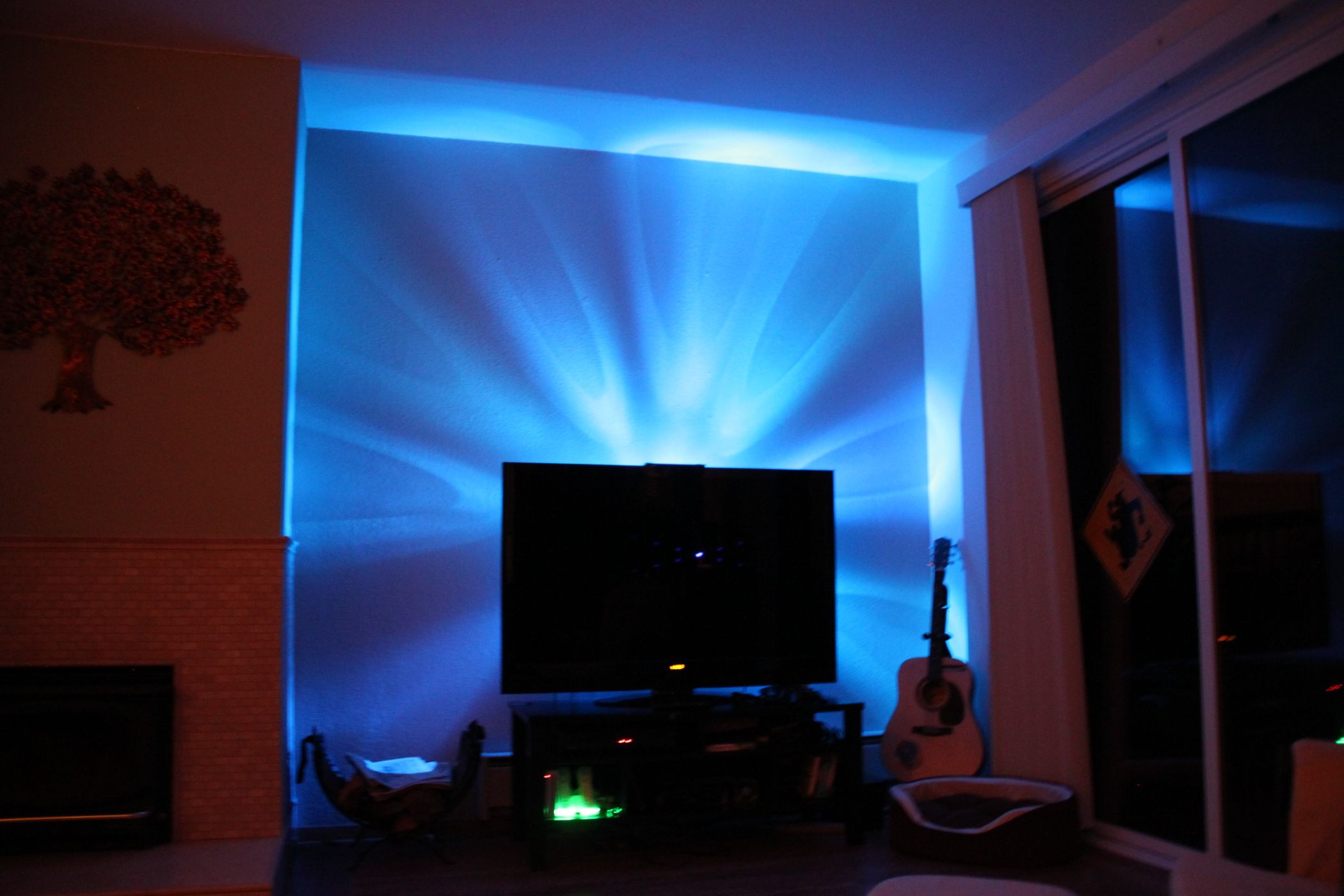 TV Backlight -usb Powered- : 4 Steps (with Pictures) - Instructables