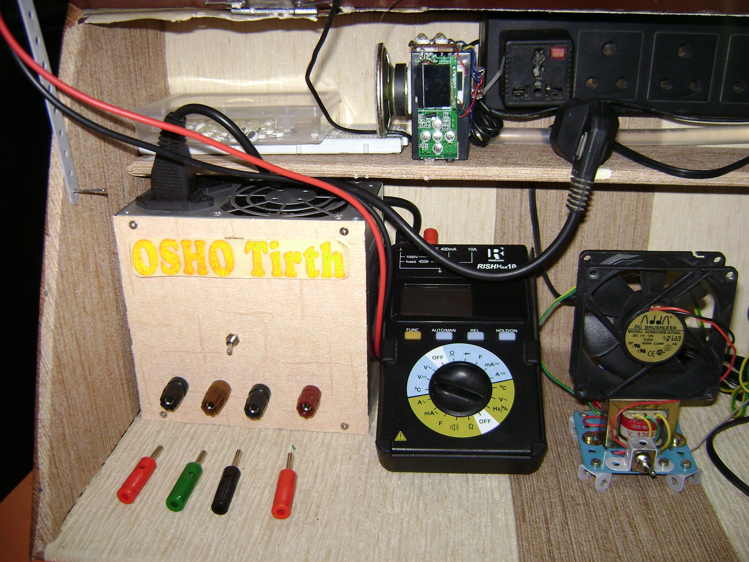 Portable Electronics Workstation / Workshop : 12 Steps - Instructables