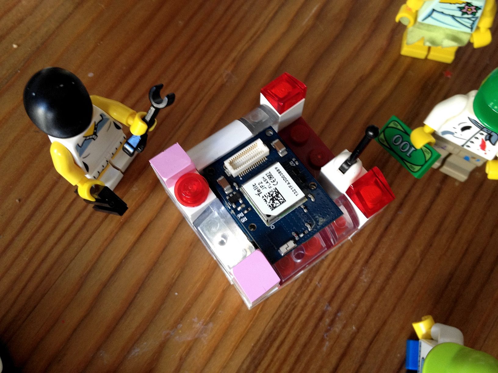 Tinyduino LEGO GPS Battery Powered Logger DIY : 3 Steps - Instructables