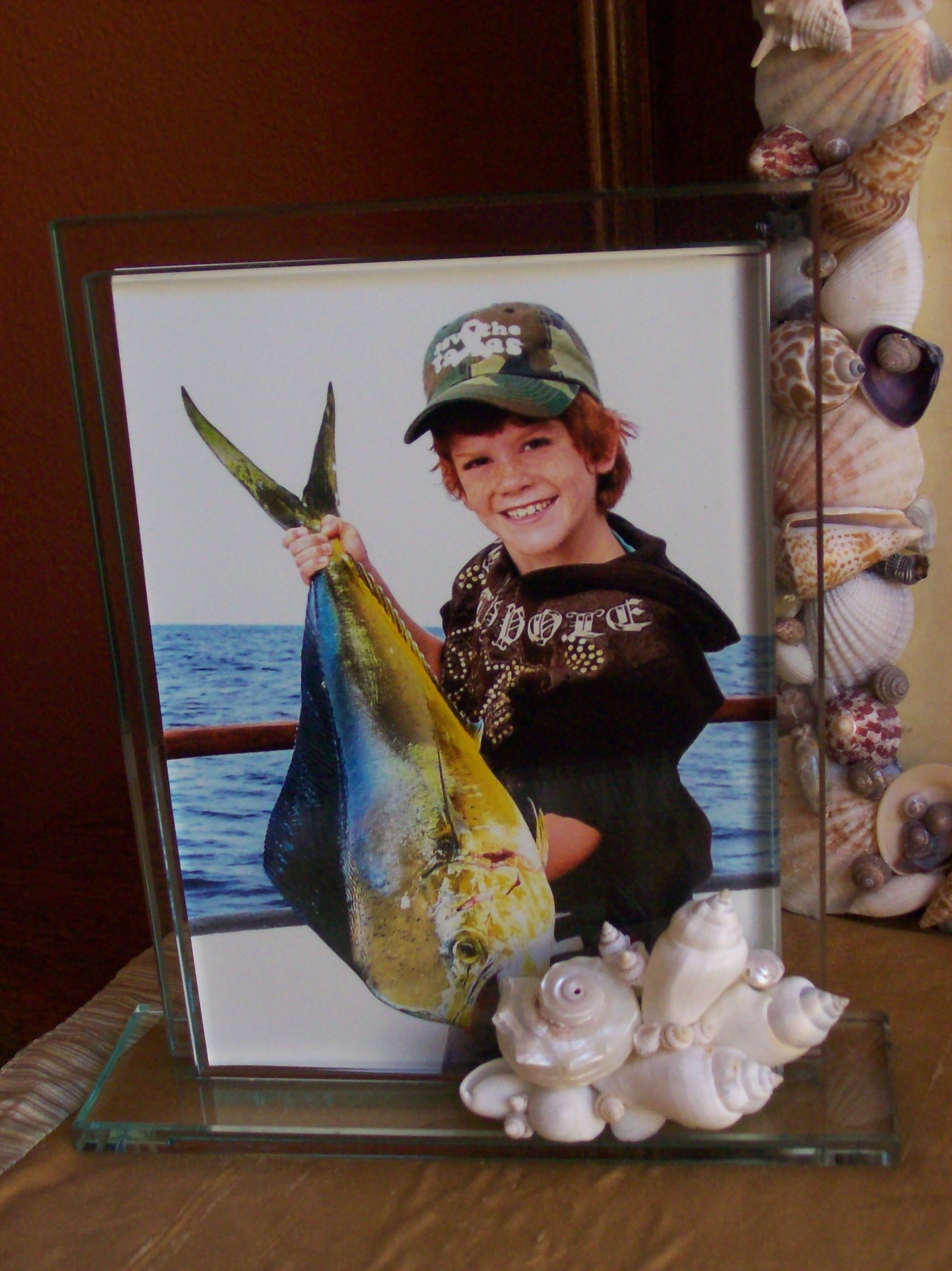 Shell-Embellished Photo Frames : 3 Steps - Instructables
