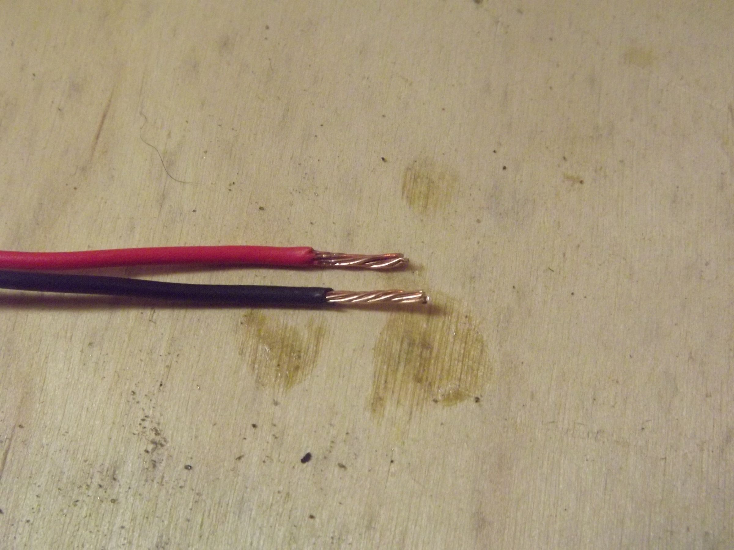 How to Make a 9 Volt Connector : 4 Steps - Instructables