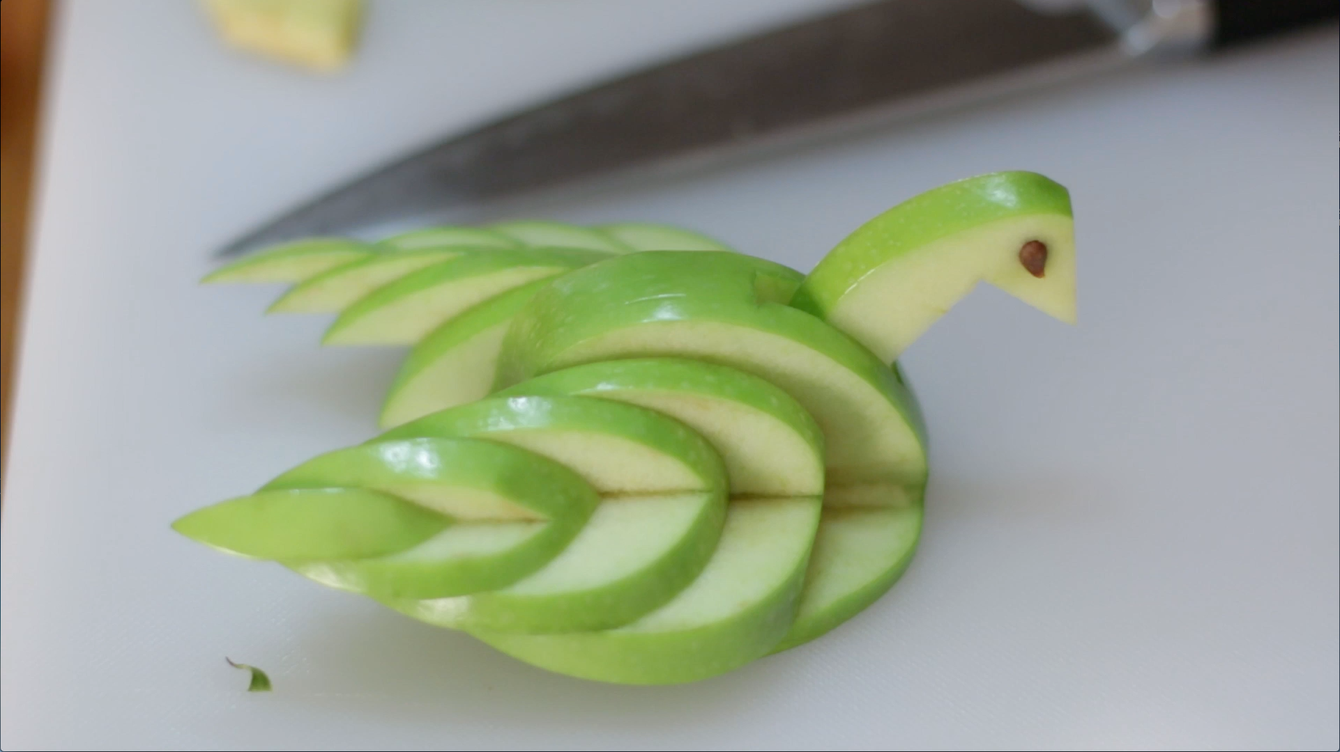 Edible Apple Swan : 9 Steps (with Pictures) - Instructables