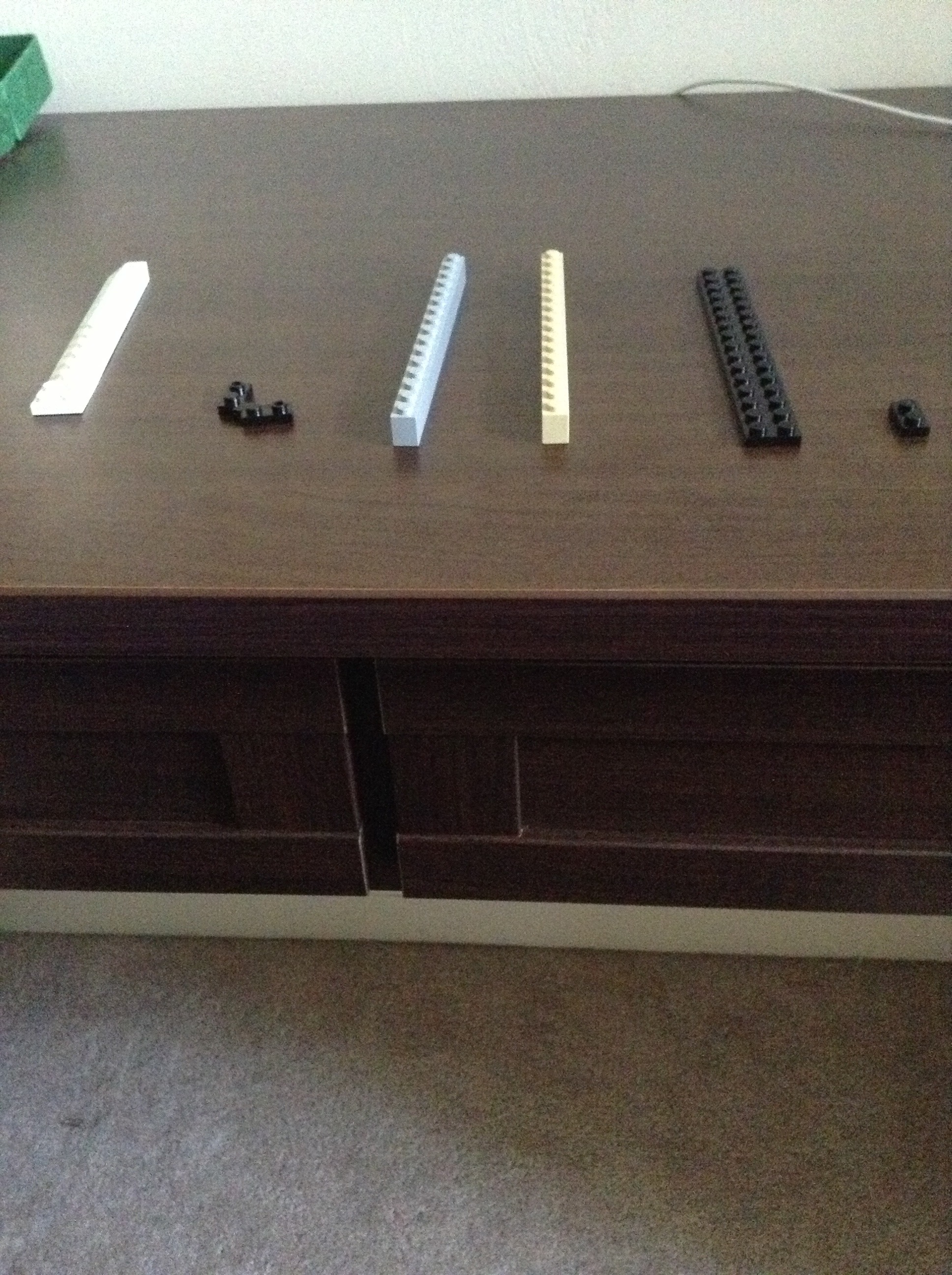 Easy to Make Customizable Lego Switchblade : 5 Steps - Instructables