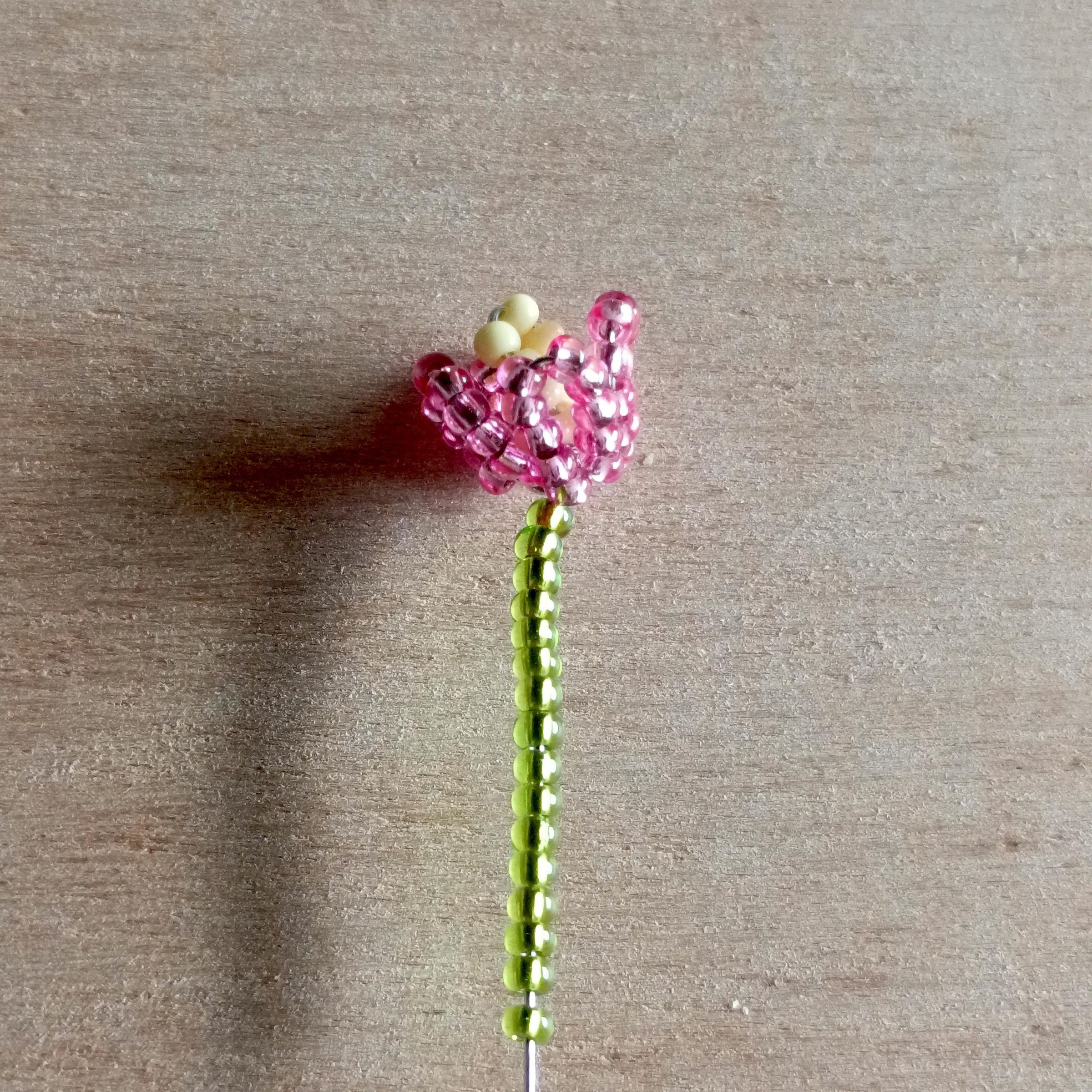 Mini Beaded Flowers Bouquets : 11 Steps (with Pictures) - Instructables