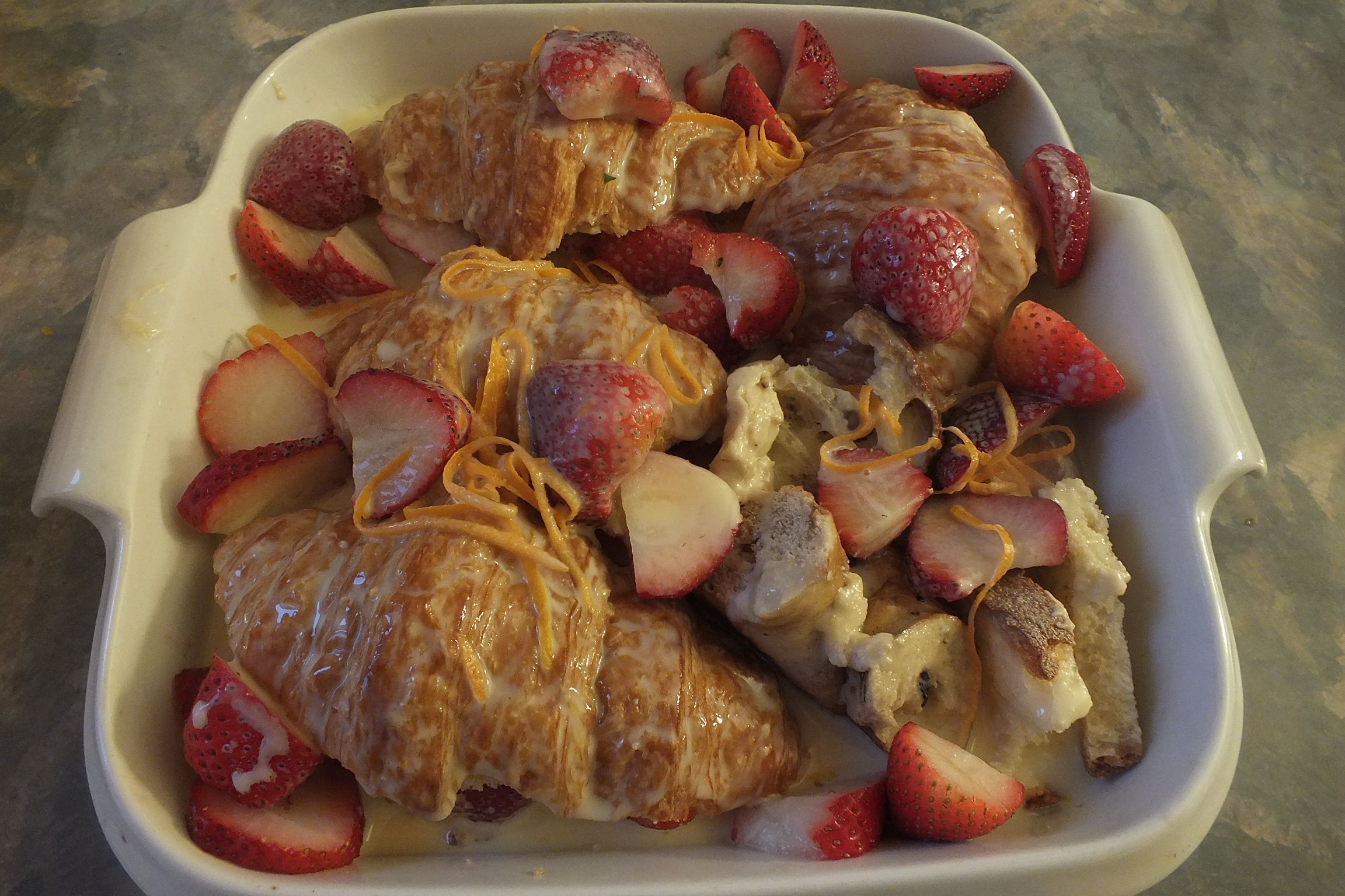 White Chocolate Mallow Berry Bread Pudding : 4 Steps (with Pictures ...