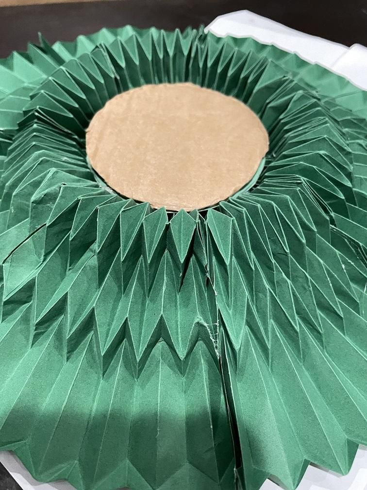 Giant Lily Pad Paper Art : 6 Steps - Instructables