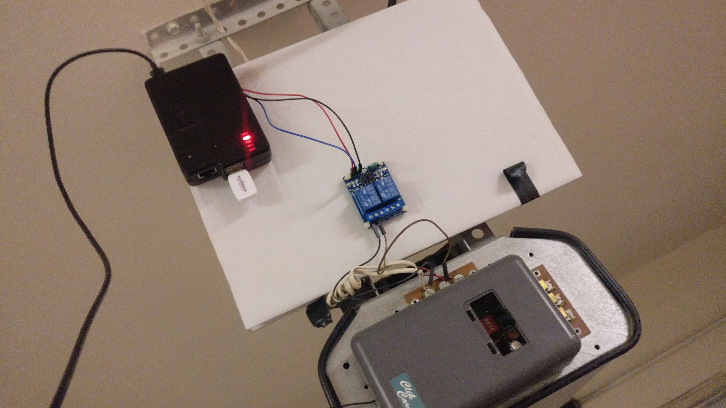 Raspberry Pi Garage Door Opener : 7 Steps - Instructables