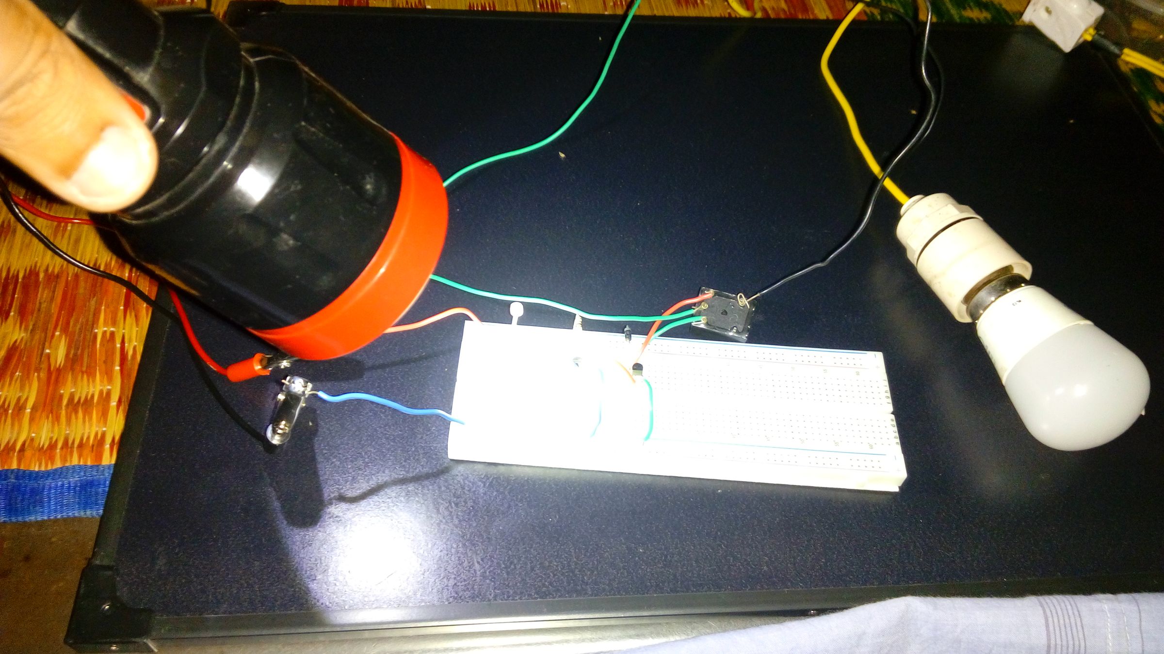 Automatic Night Light : 9 Steps (with Pictures) - Instructables