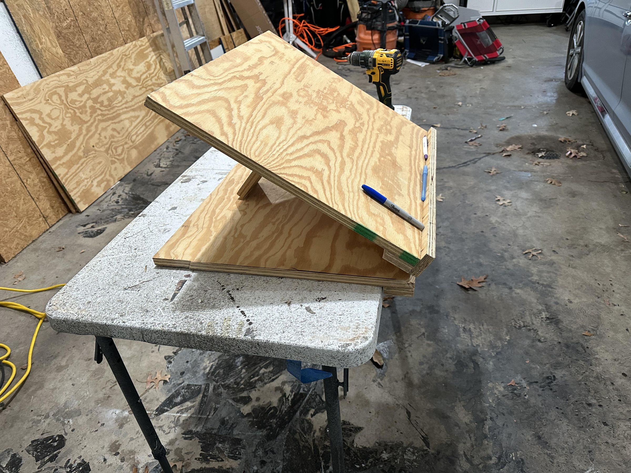 Tabletop Art Easel : 9 Steps (with Pictures) - Instructables